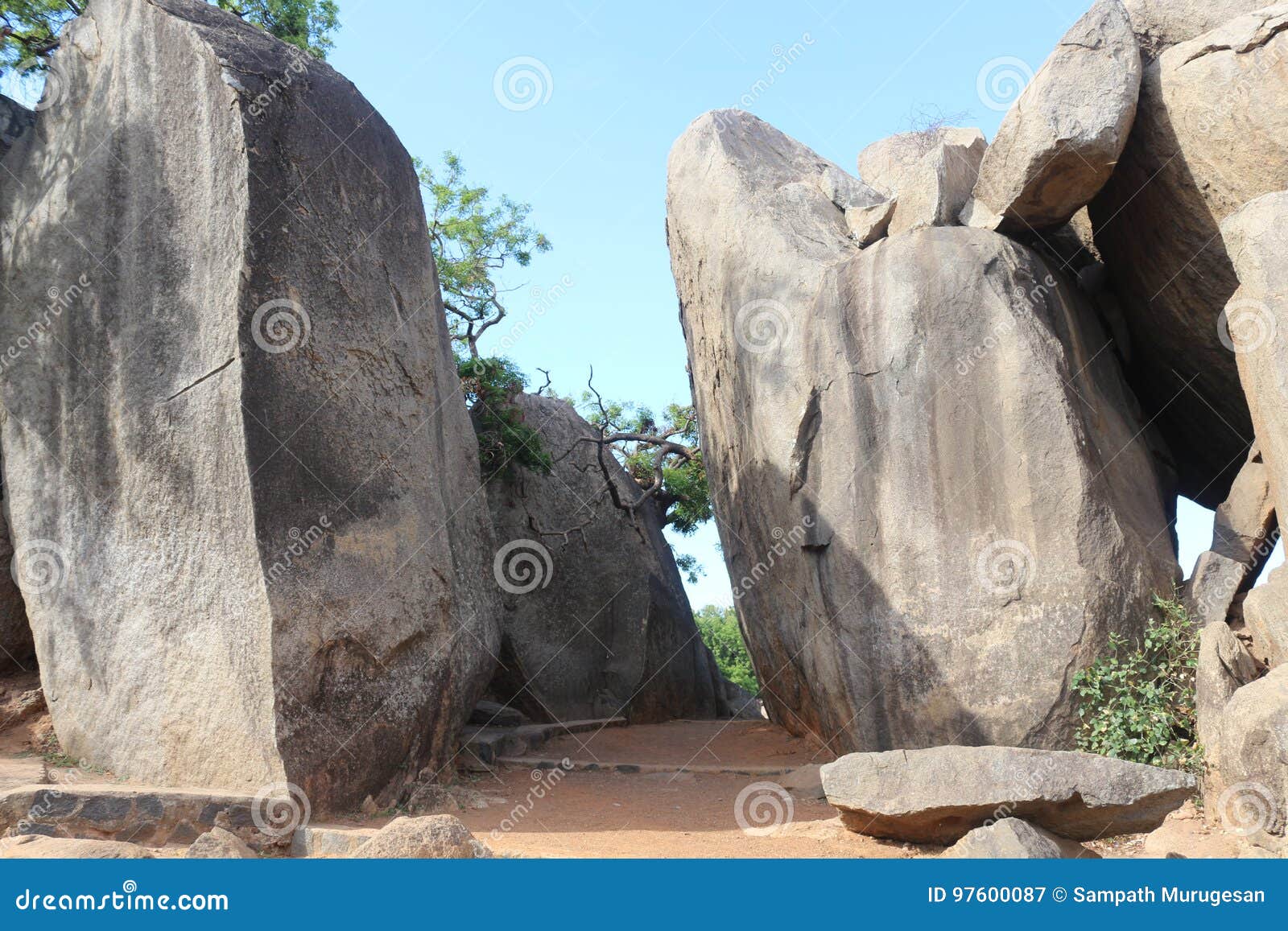 Monolithic Rocks Of Pinnacles National Park Stock Image | CartoonDealer ...