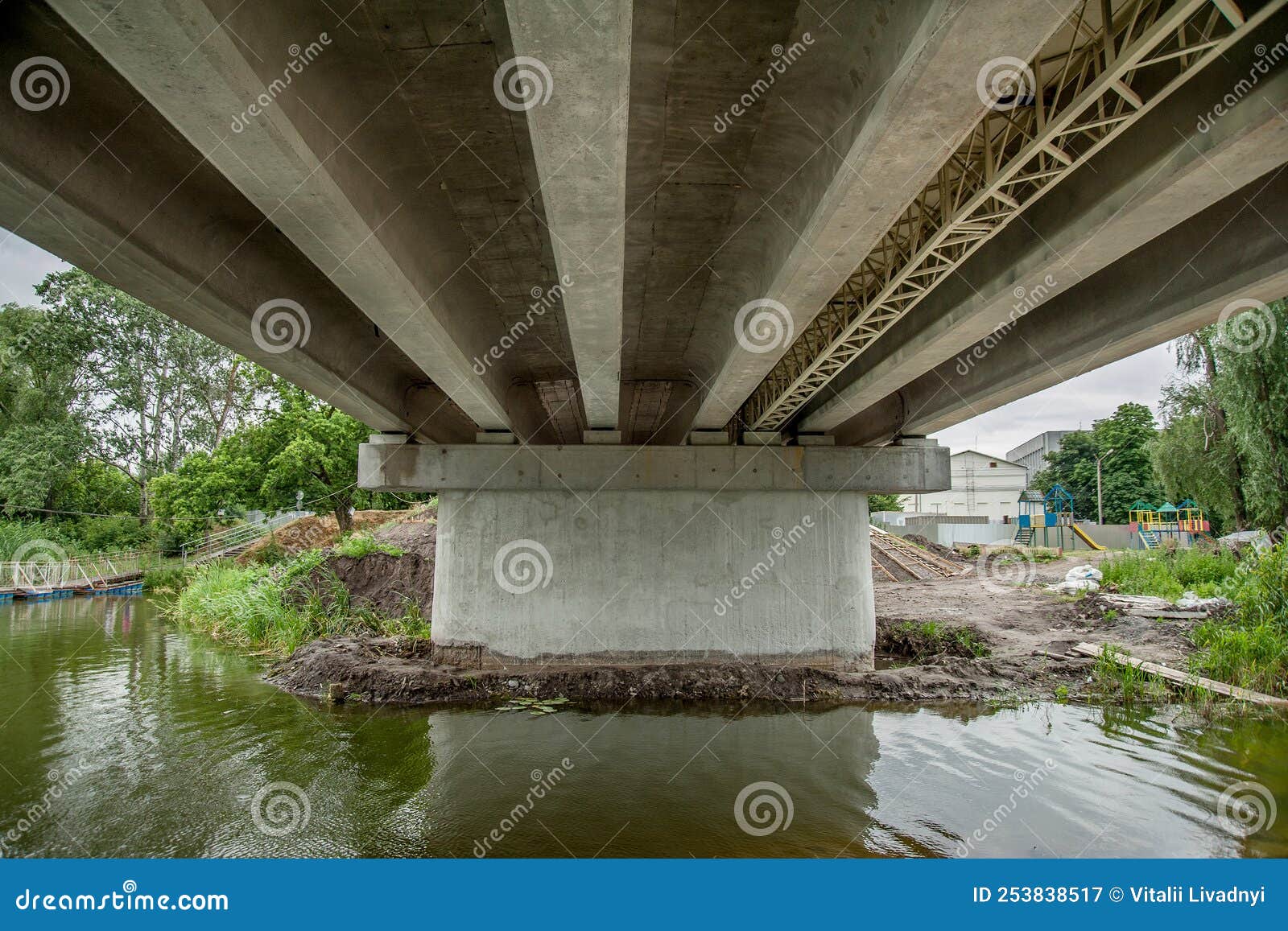 Monolithic Structural Elements Stock Image - Image of scaffolding ...