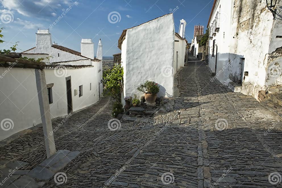 Monsaraz streets setup stock image. Image of europe, outdoors - 26912501