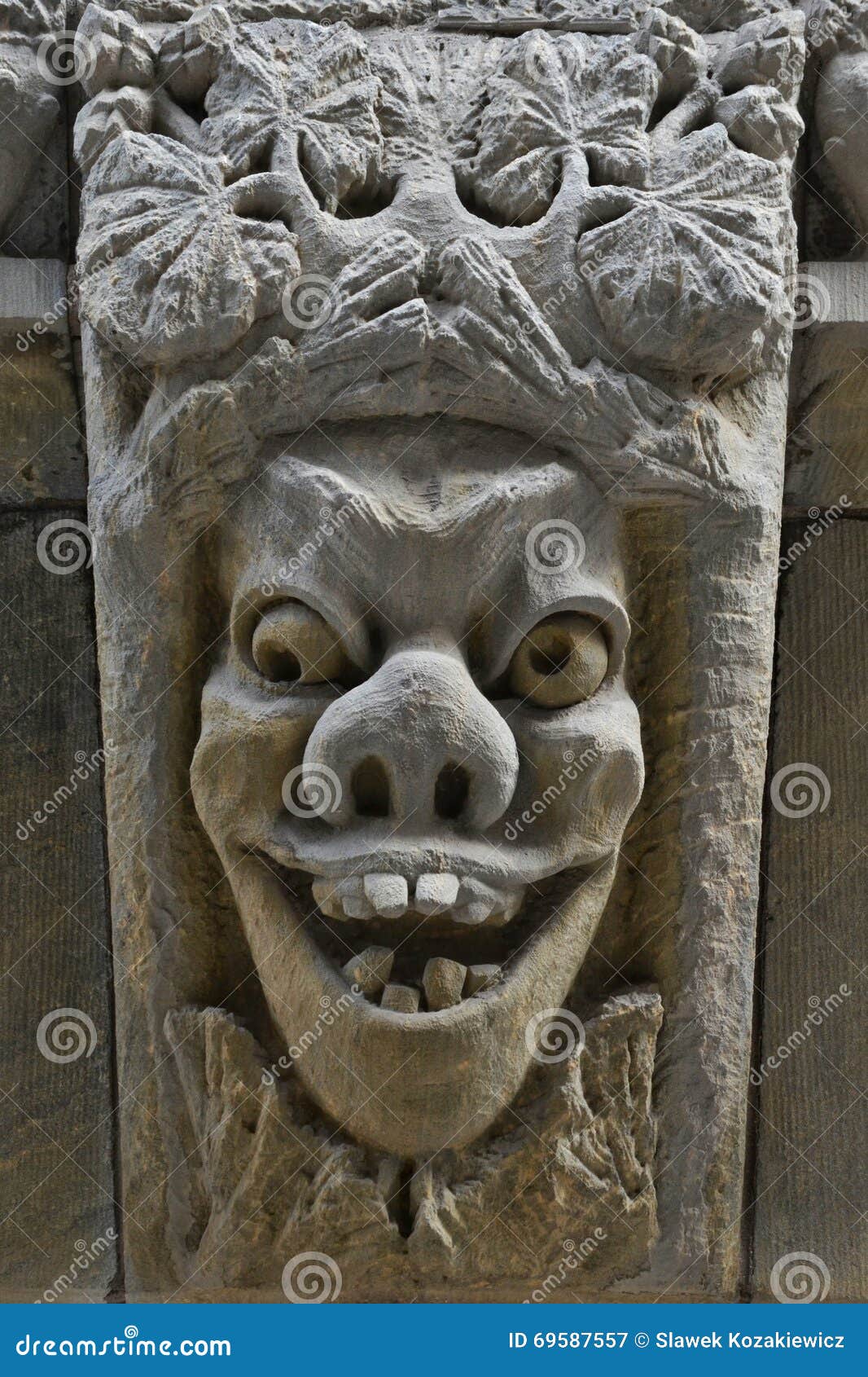 Monstro Assustador Deformado Da Cara Imagem de Stock - Imagem de ...