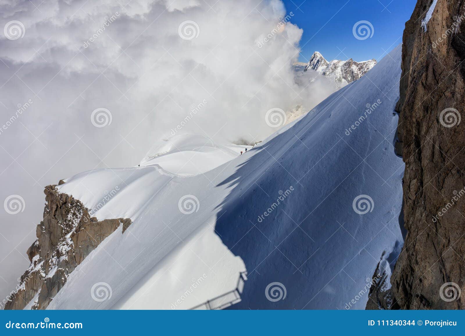 Mont Blanc berg, Frankrike arkivfoto. Bild av fransman - 111340344
