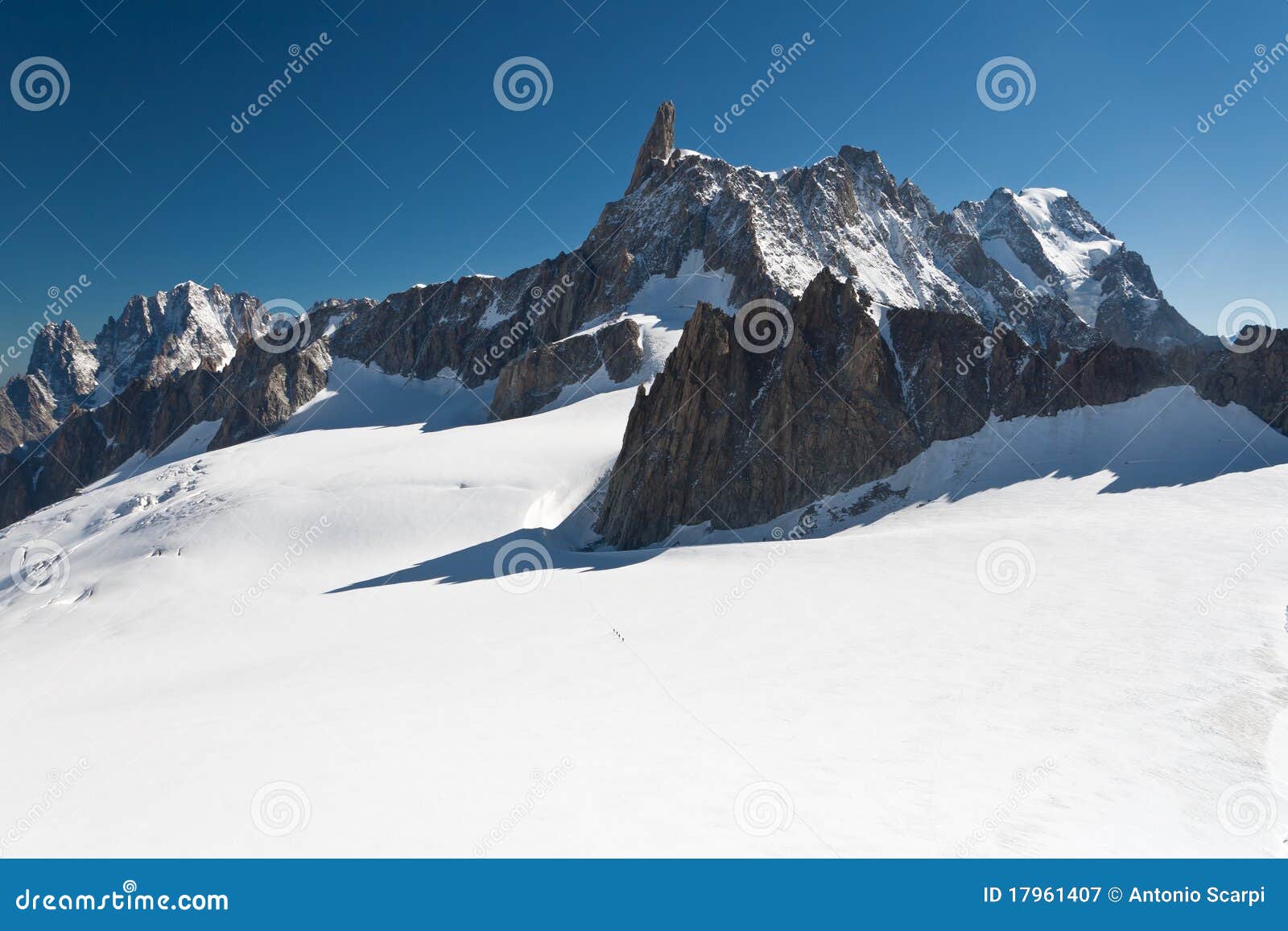 Mont Blanc - Dent du Geant stock image. Image of dent - 17961407