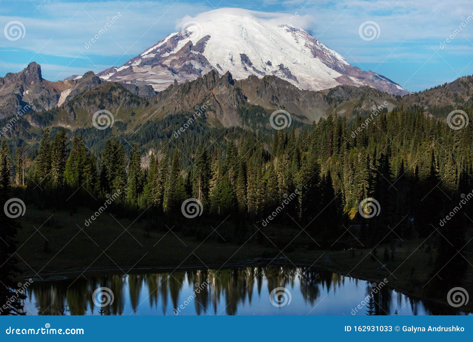 Mont Rainier image stock. Image du amérique, extérieur - 162931033