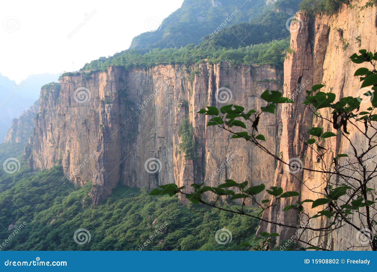 Montaña De Taihang De China Foto de archivo - Imagen de alto, provincia ...