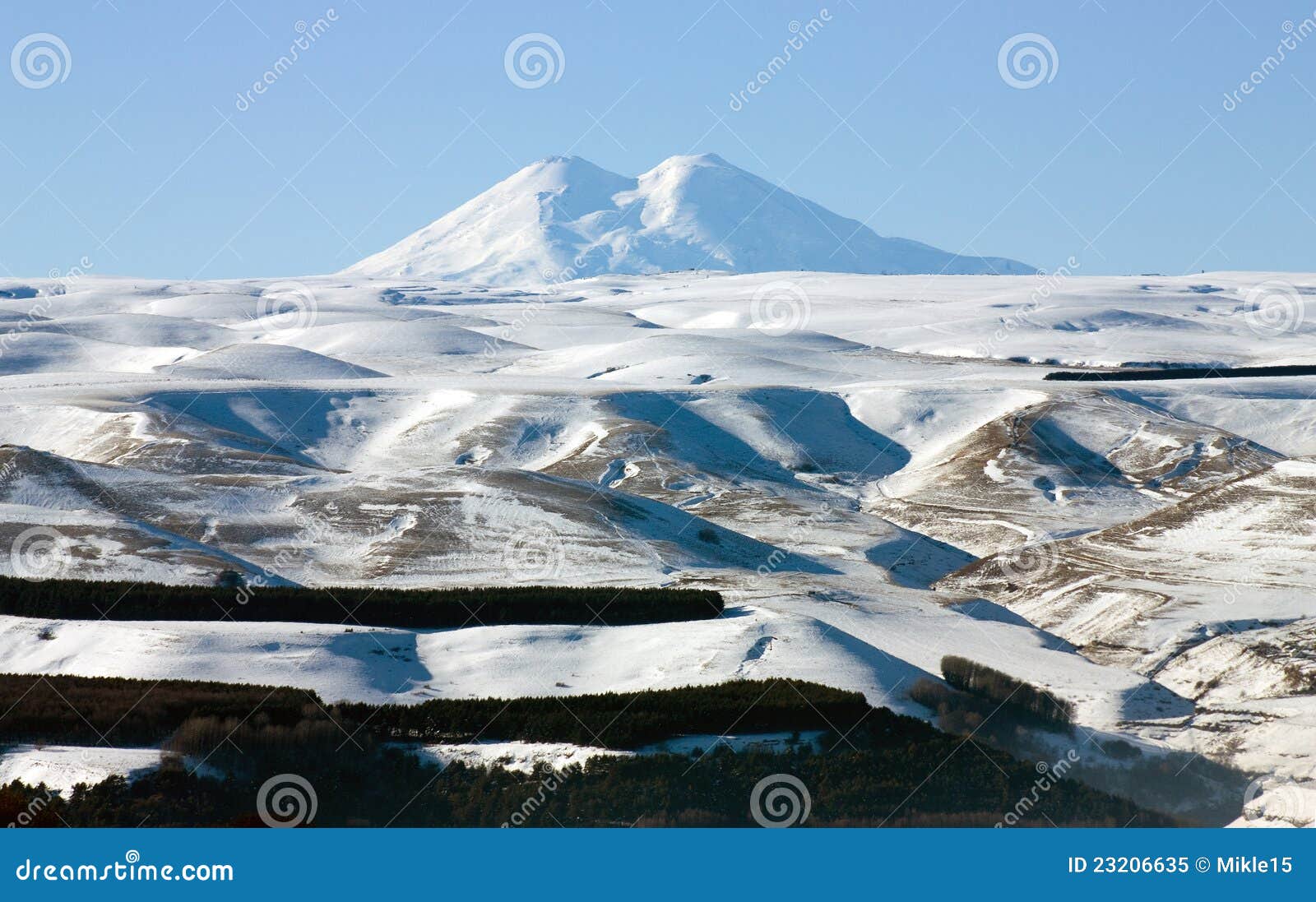 Montaña Elbrus imagen de archivo. Imagen de pico, claro - 23206635