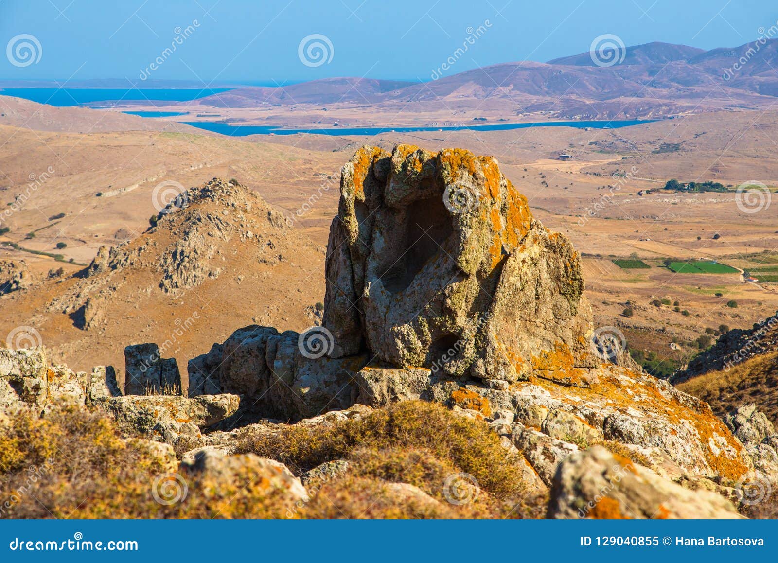 Montagna Rocciosa in Isola Limnos, Grecia Immagine Stock - Immagine di ...