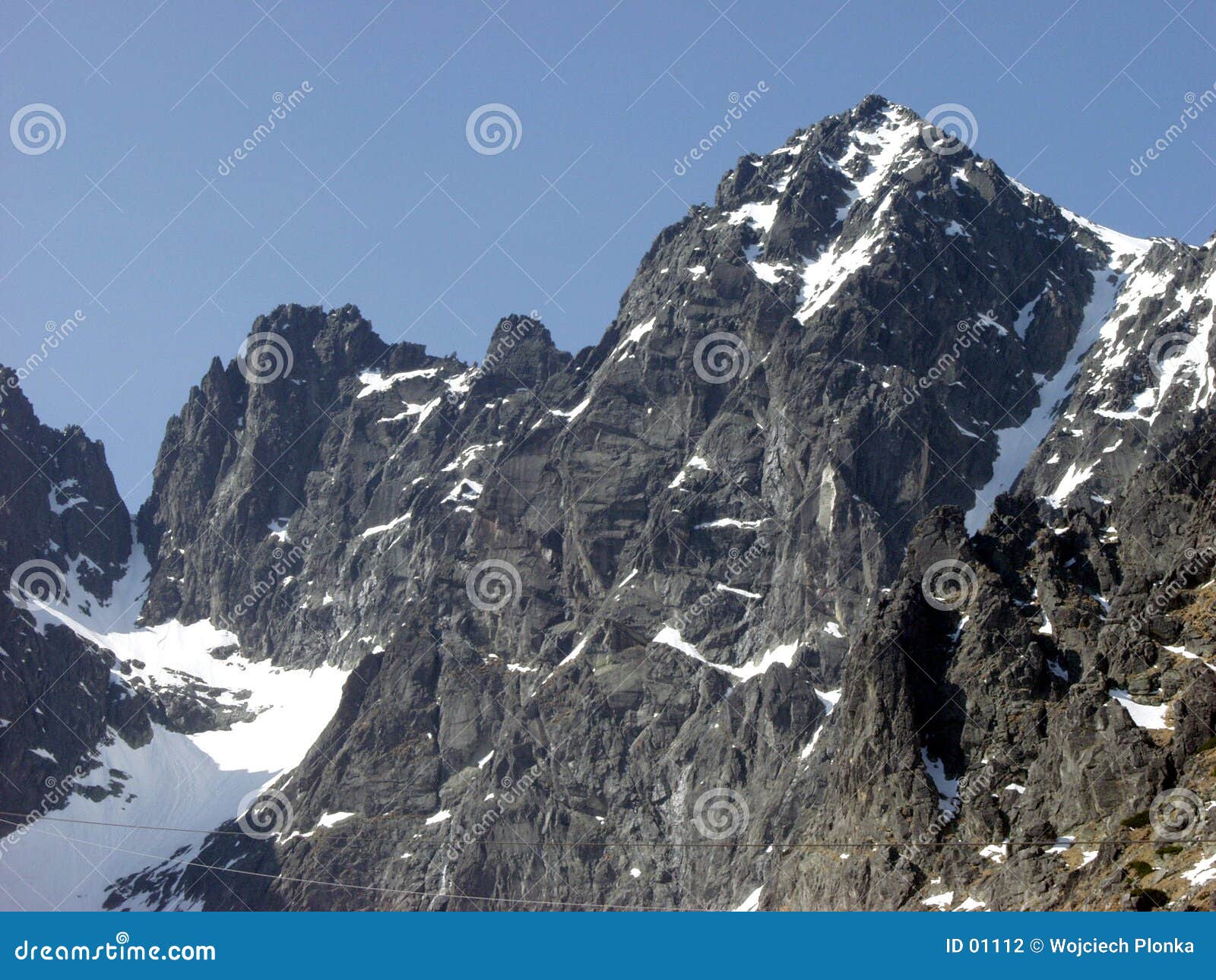 Montagne rocheuse photo stock. Image du blanc, passage, montagnes - 1112