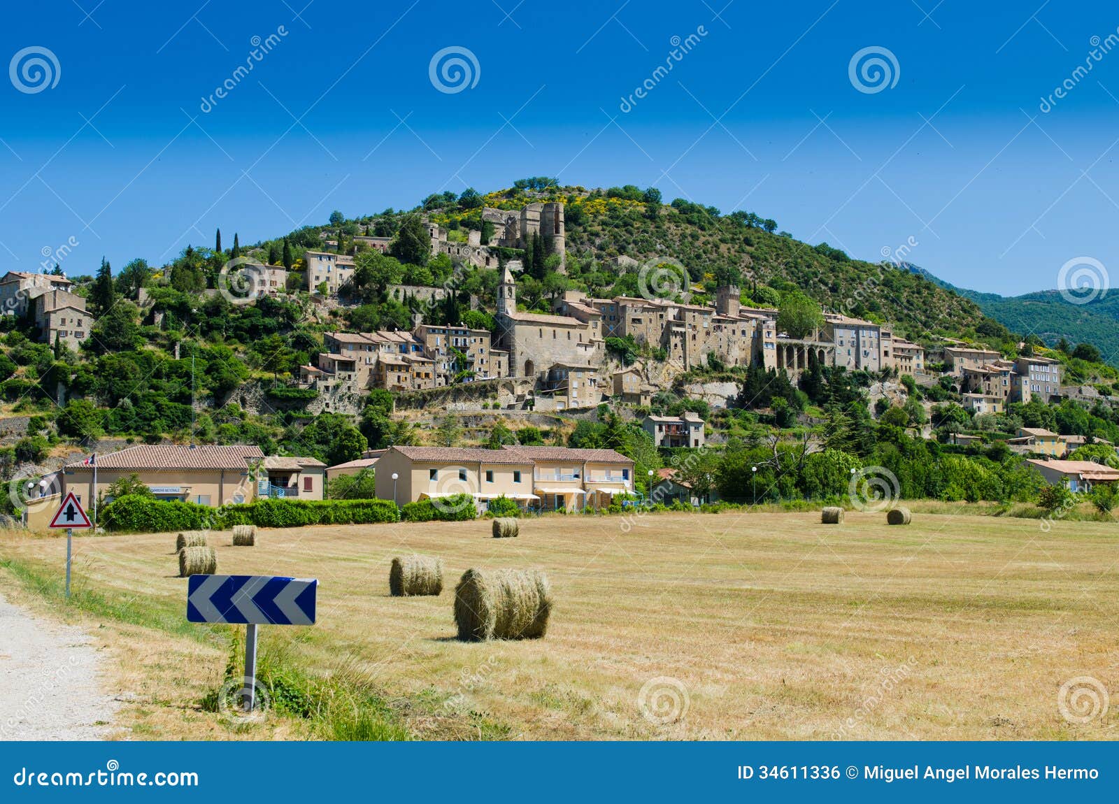 Montbrun les Bains stock photo. Image of mountain, medieval - 34611336