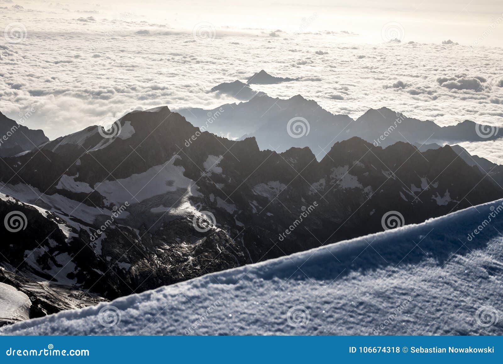 Monte Rosa Massif - Sulla Cima Del Piramide Vincent Fotografia Stock ...