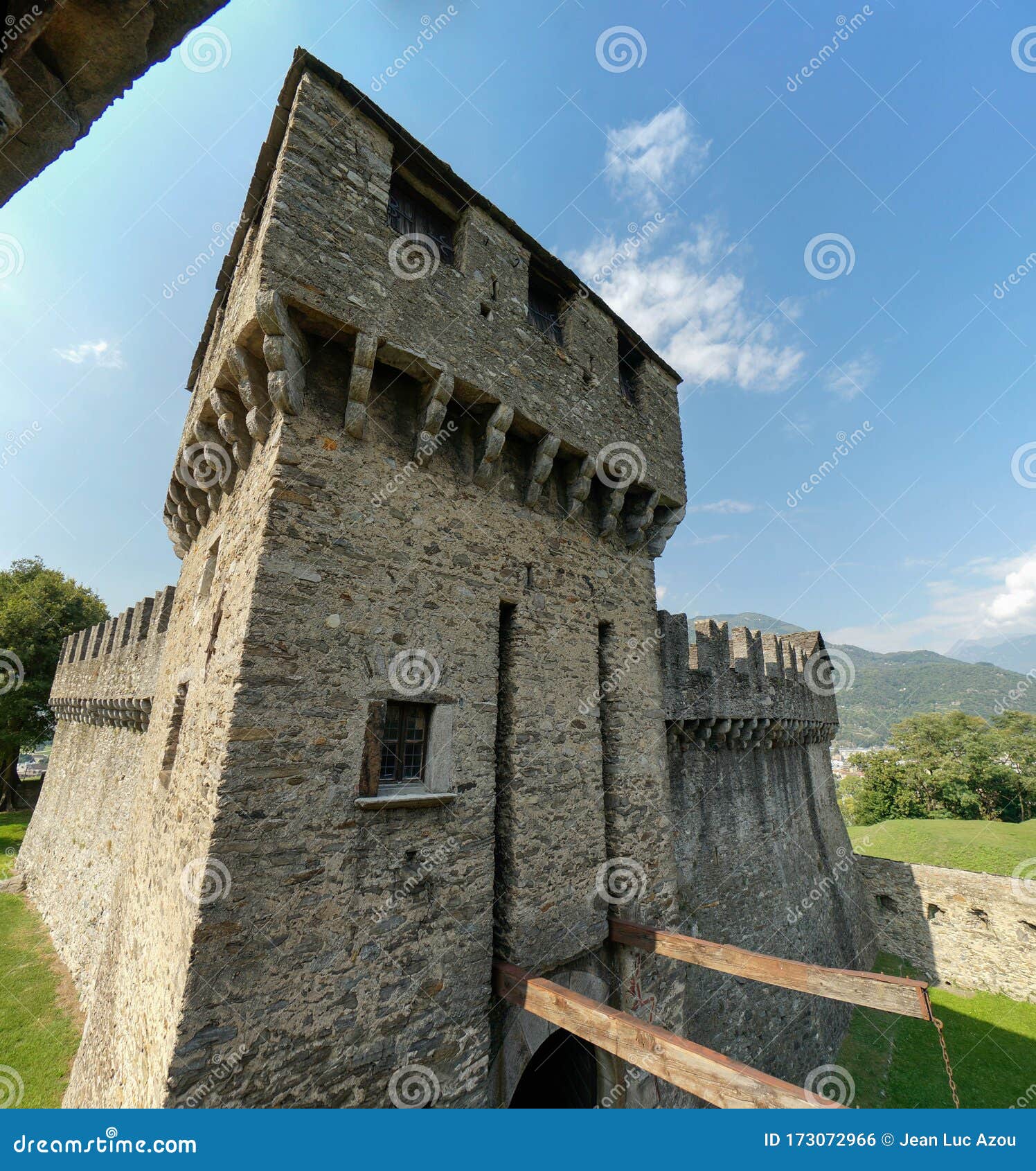 Montebello Castle in Bellinzona Stock Photo - Image of castle, ticino ...