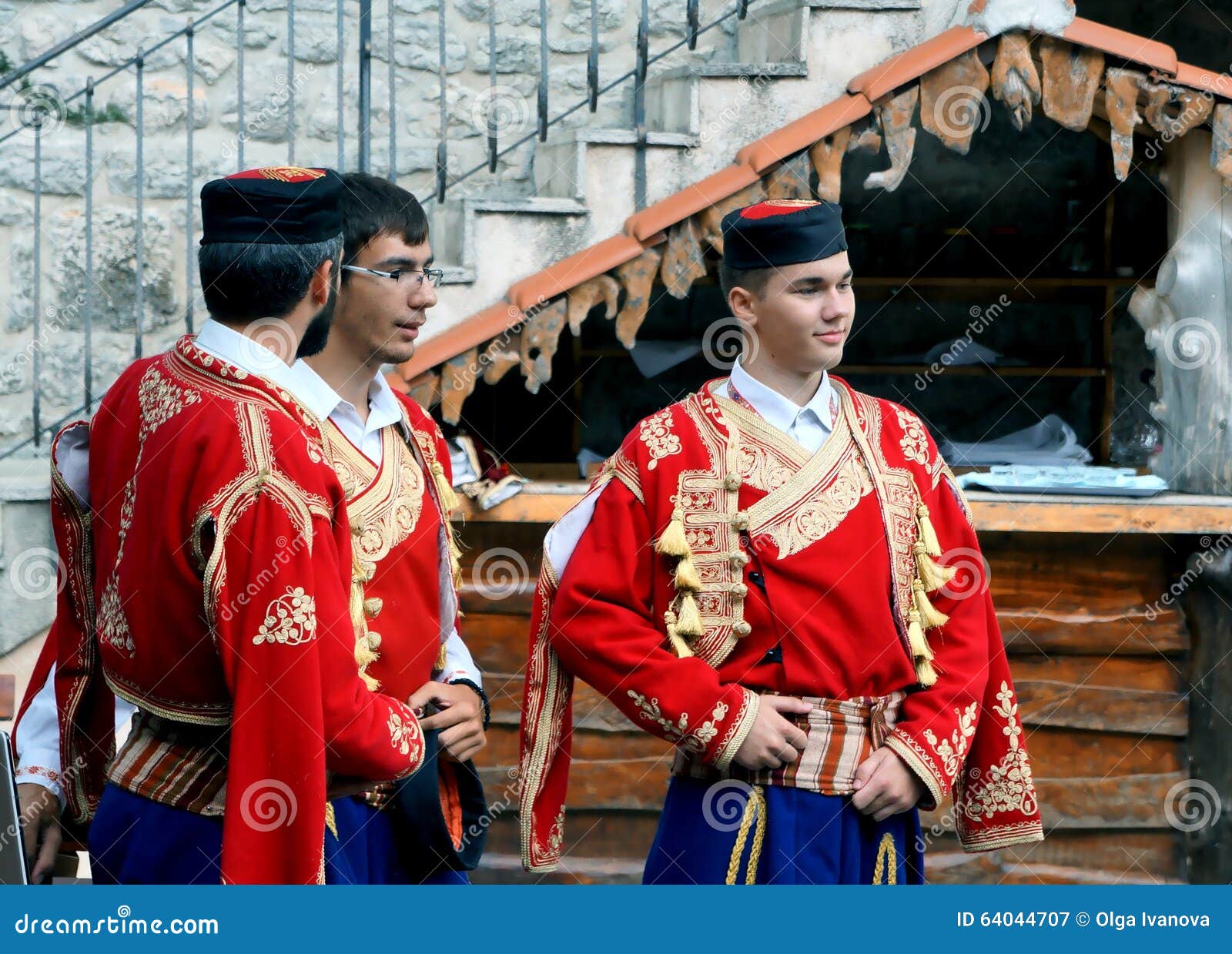 Montenegro-Jungen redaktionelles stockfotografie. Bild von lächeln ...