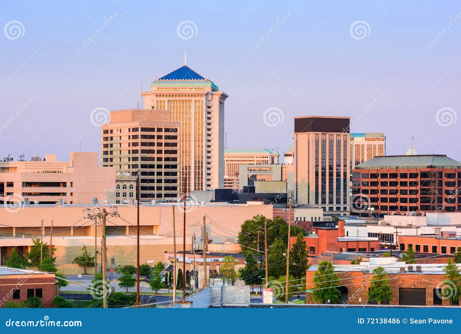 Montgomery Alabama Skyline stockfoto. Bild von hotels - 72138486