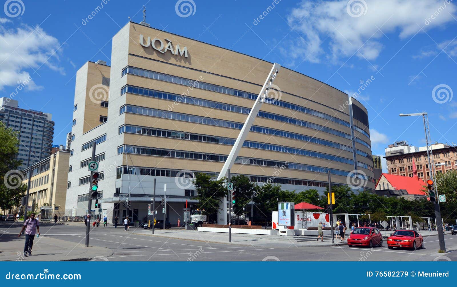 Montréal (UQAM) image stock éditorial. Image du moderne - 76582279