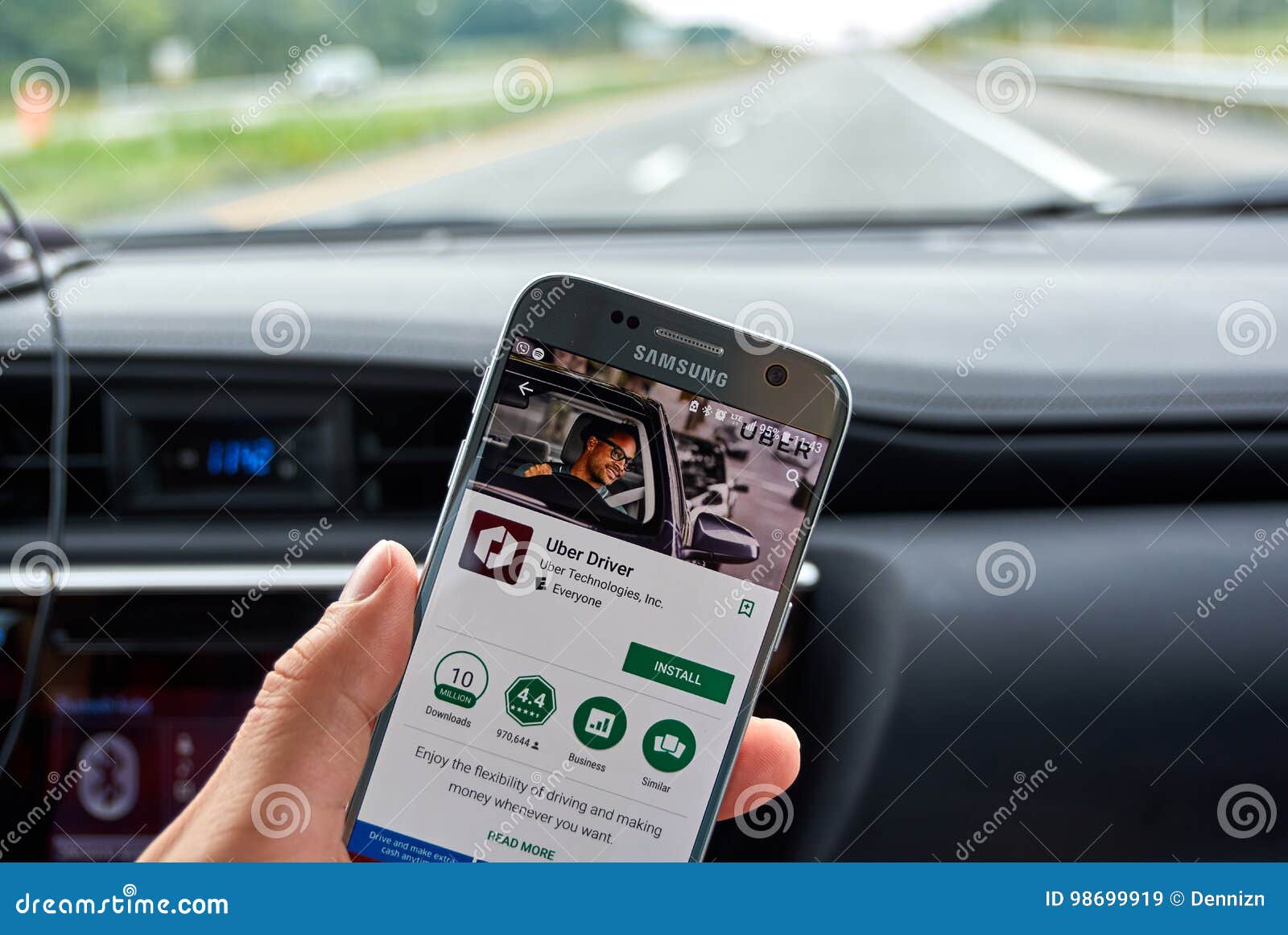 Uber Driver app on a phone editorial stock image. Image of city - 98699919