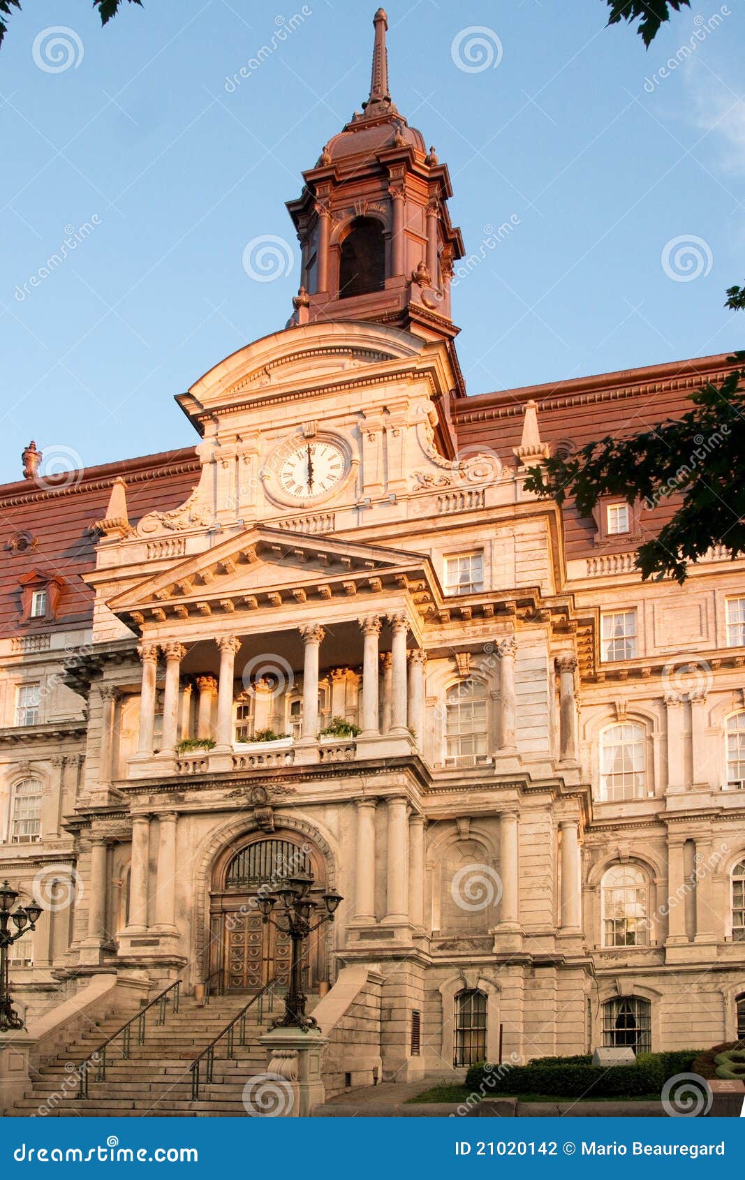 Montreal`s City Hall Is One Of The Best Examples Of The Second Empire ...