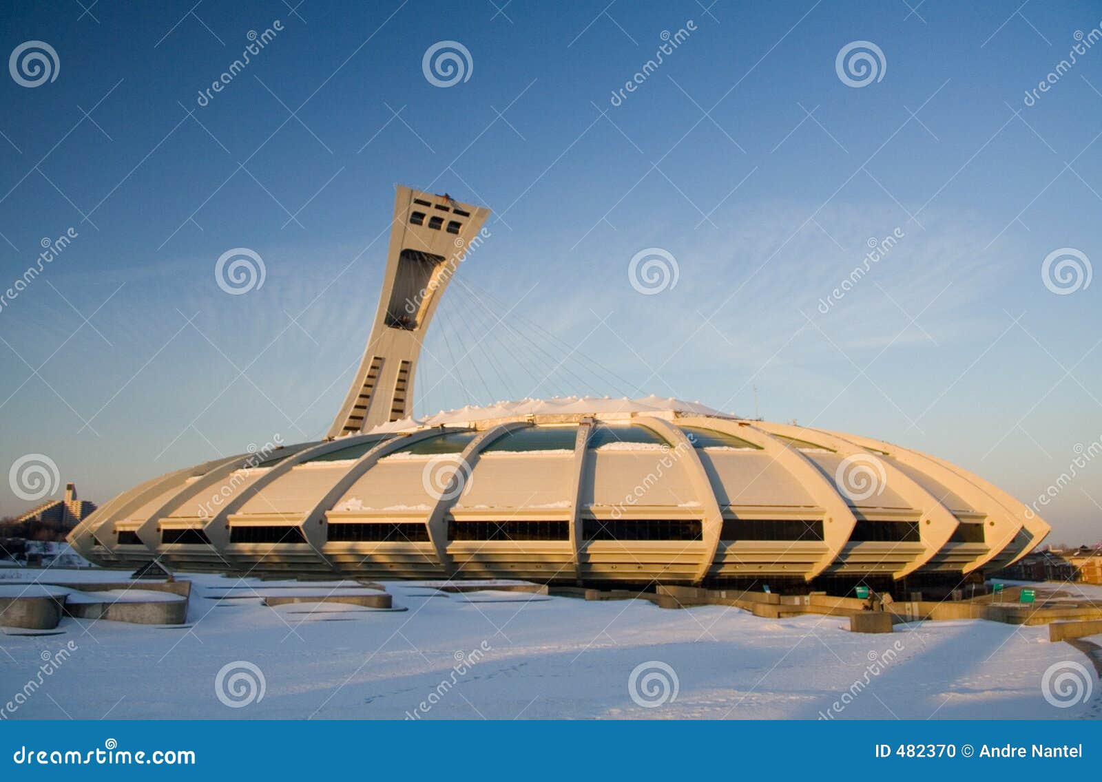 Montreal Olympic Stadium editorial image. Image of tower - 482370