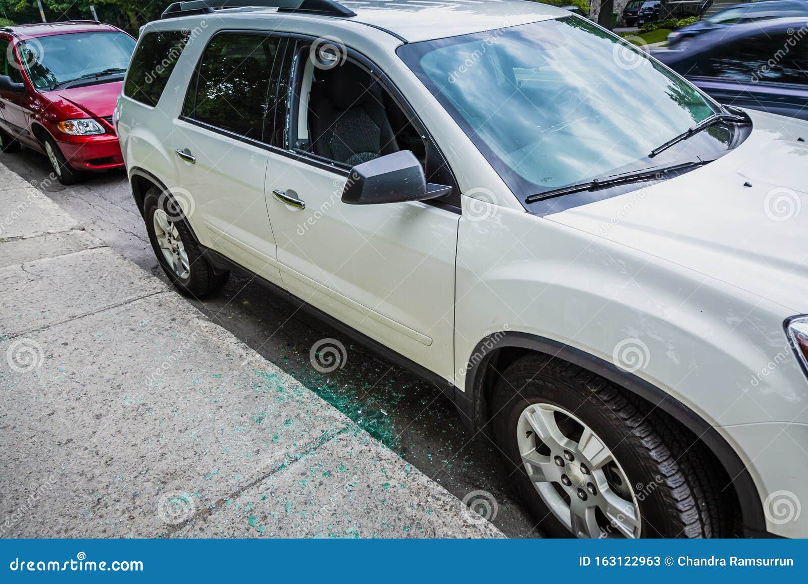 Vandalized vehicle editorial stock photo. Image of crash - 163122963