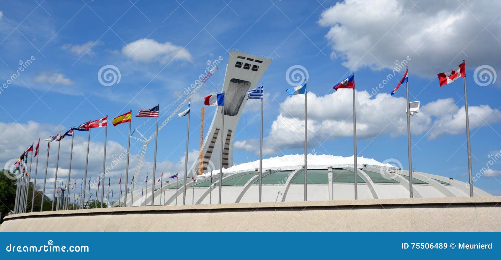 Montrealen Olympic Stadium Och Torn Redaktionell Fotografering för ...