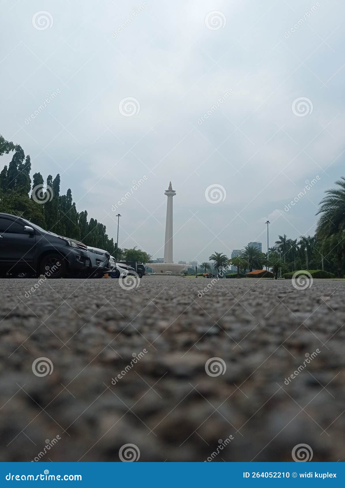 Monumen nasional Jacarta foto de stock. Imagem de roda - 264052210