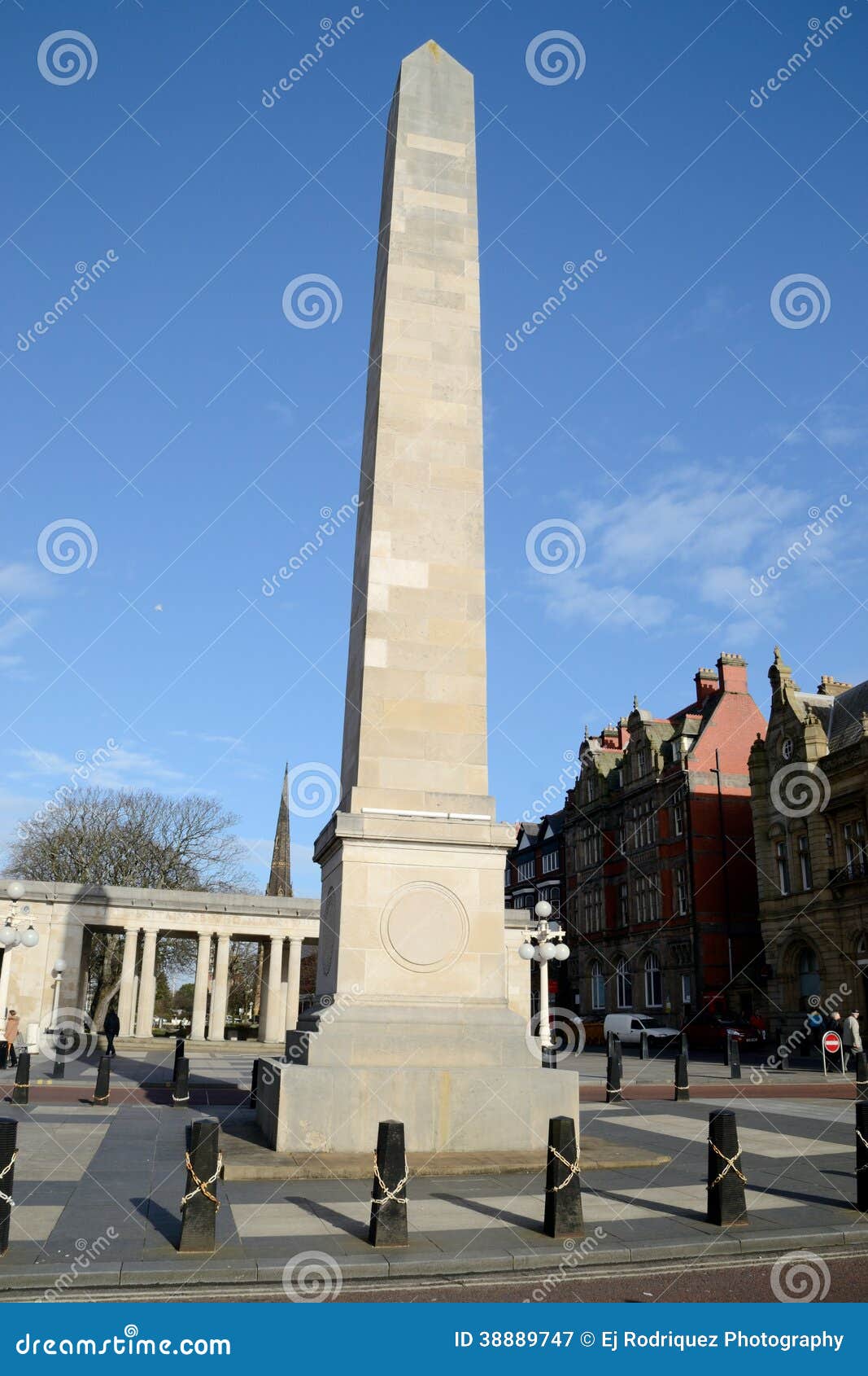 Monument Anglais De Guerre. Image stock - Image du europe, étang: 38889747