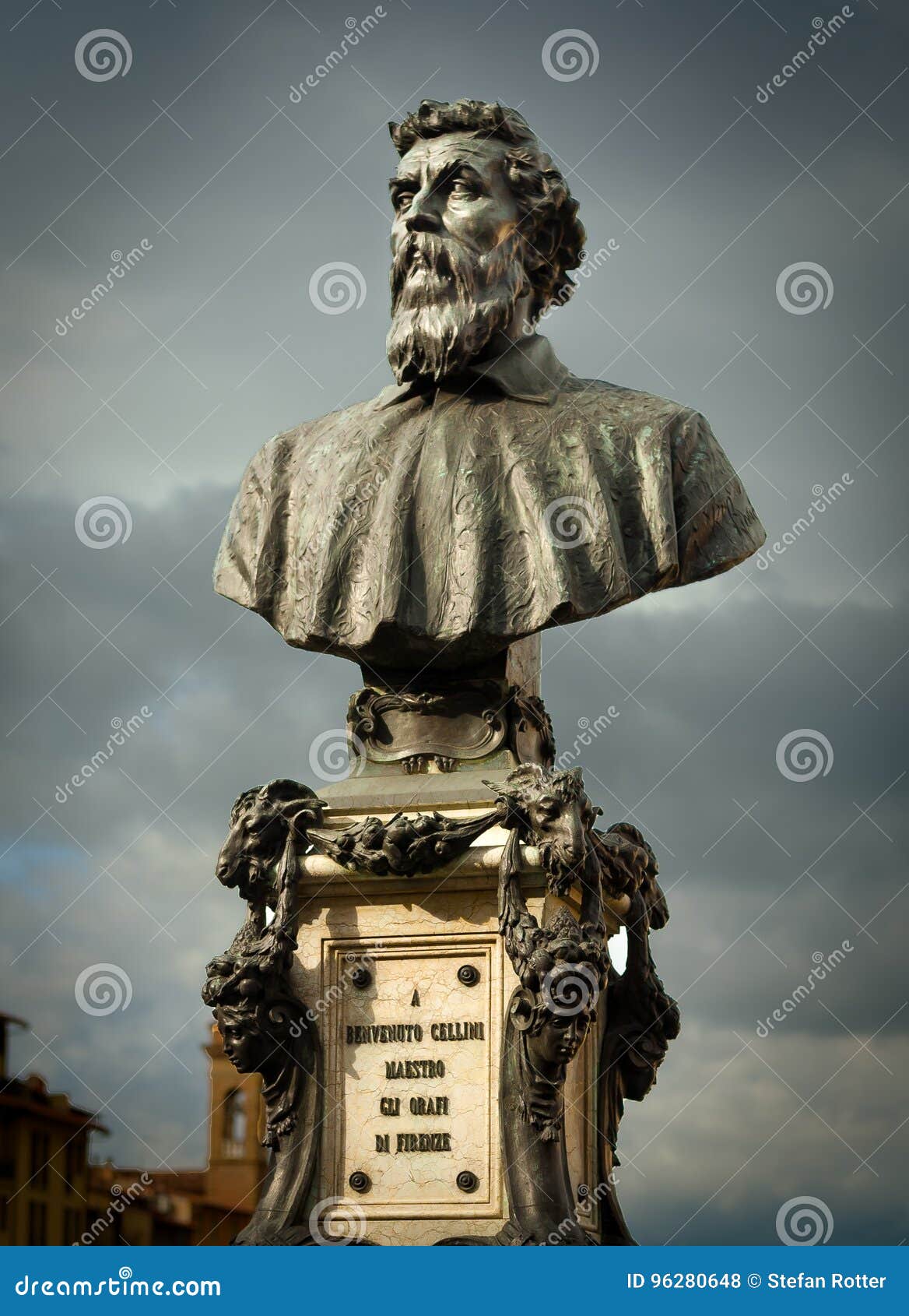 Monument of Benvenuto Cellini in Firenze Editorial Stock Photo - Image ...