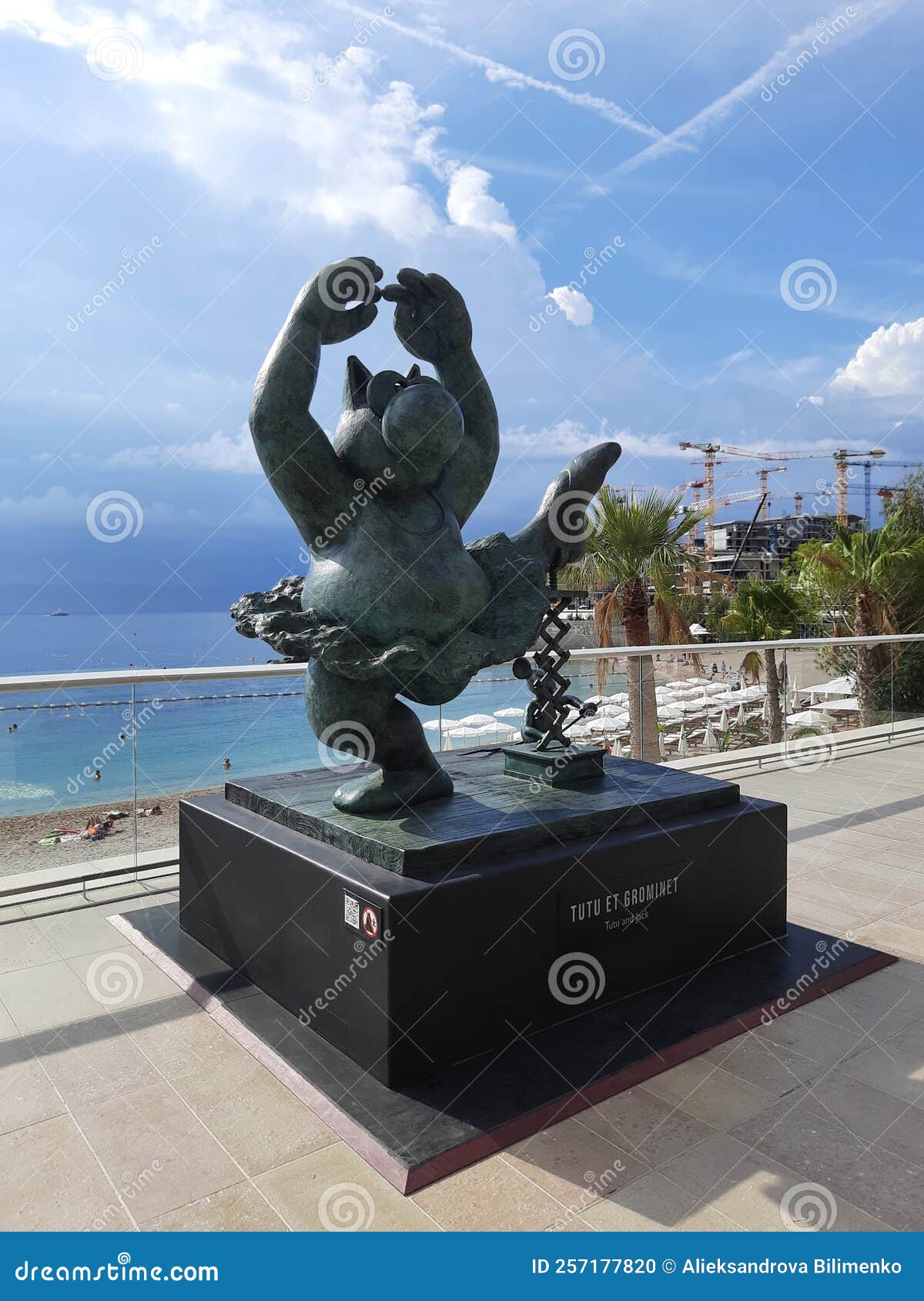 Monument Cat Sculpture Art Monaco Editorial Image - Image of blue, rock ...