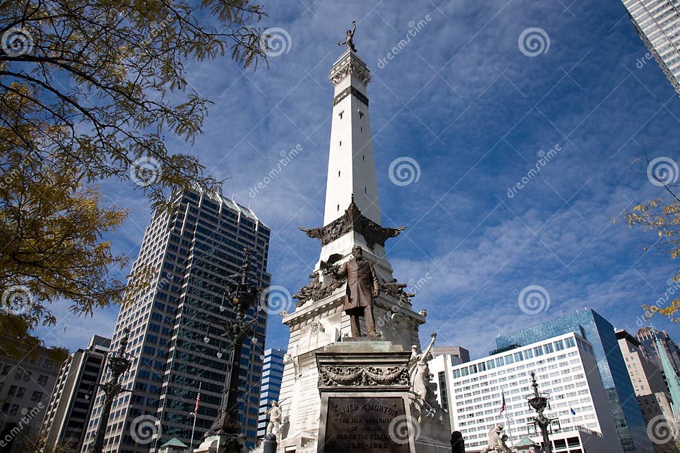 Monument Circle stock image. Image of indianapolis, white - 11671433