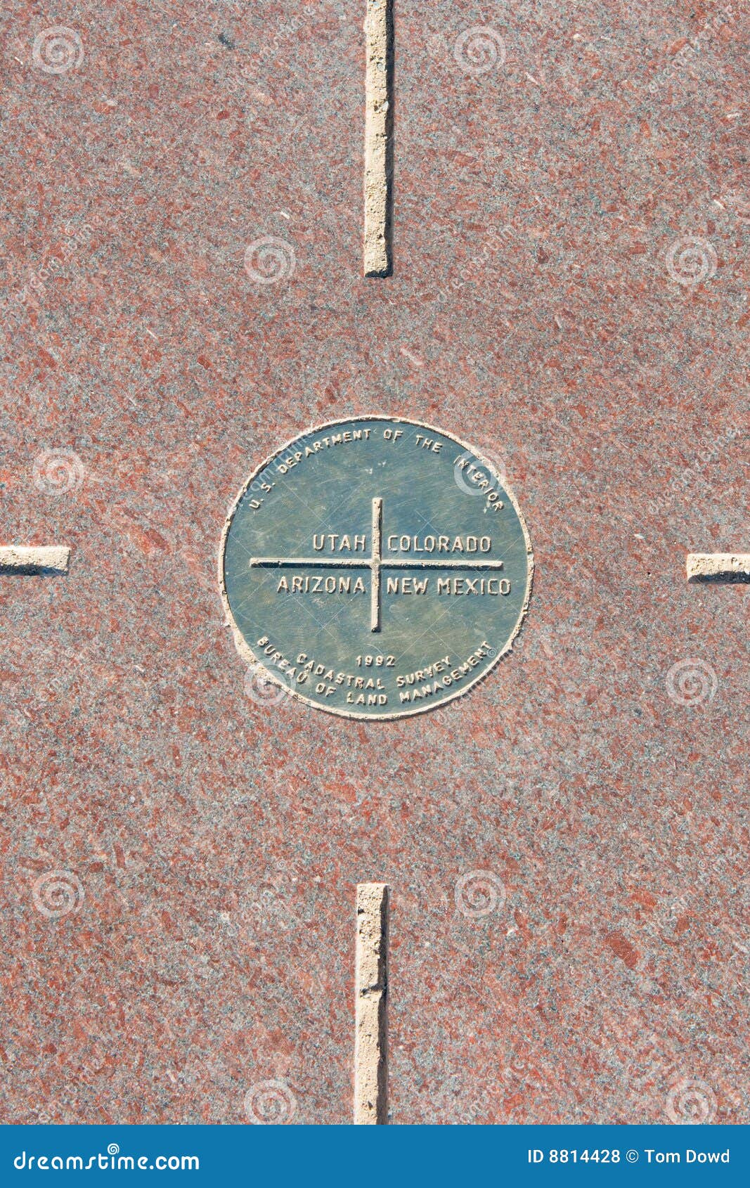 Monument des coins quatre photo stock. Image du extérieur - 8814428