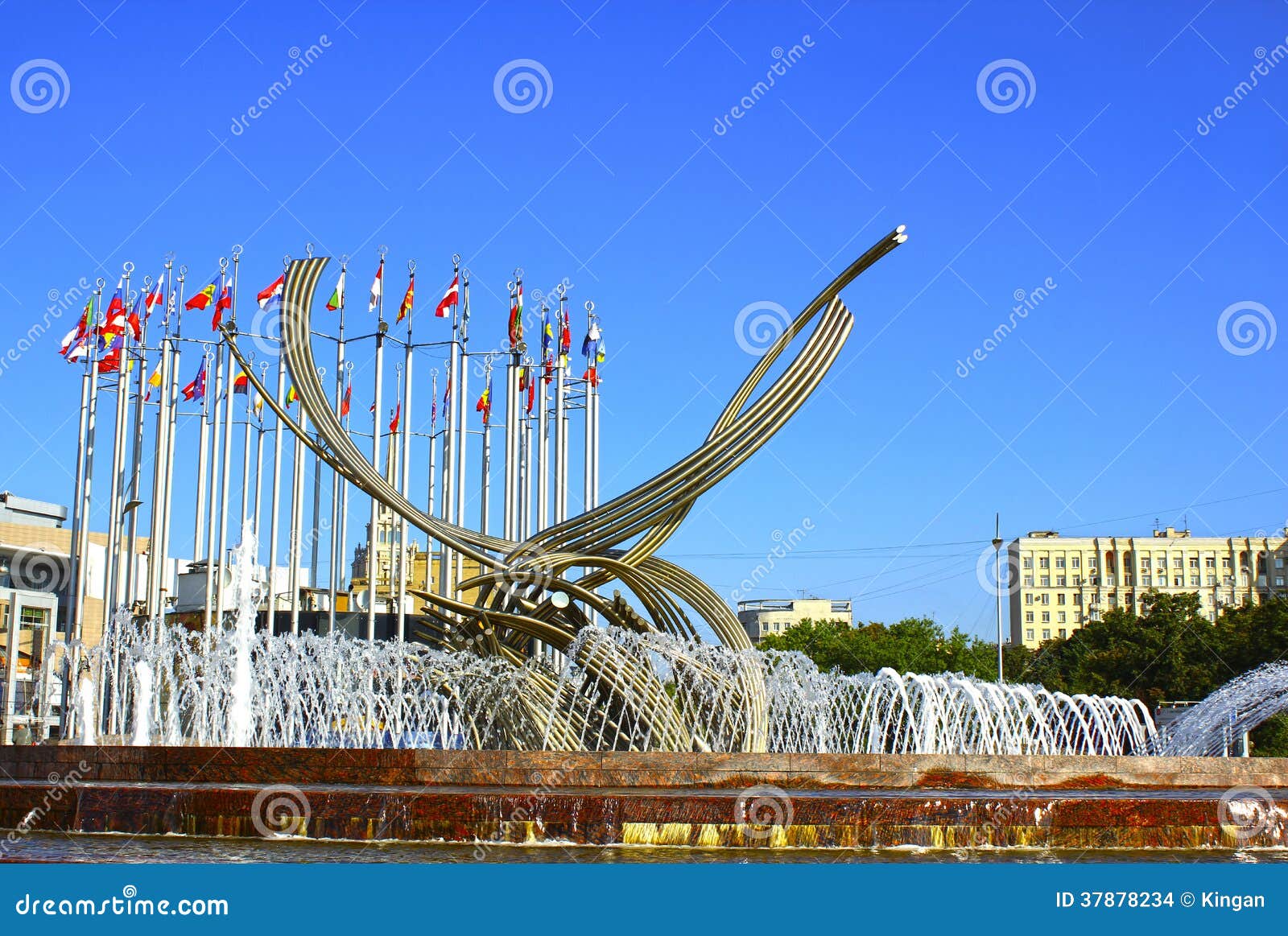 Monument on the Europe Square in Moscow Stock Photo - Image of grow ...