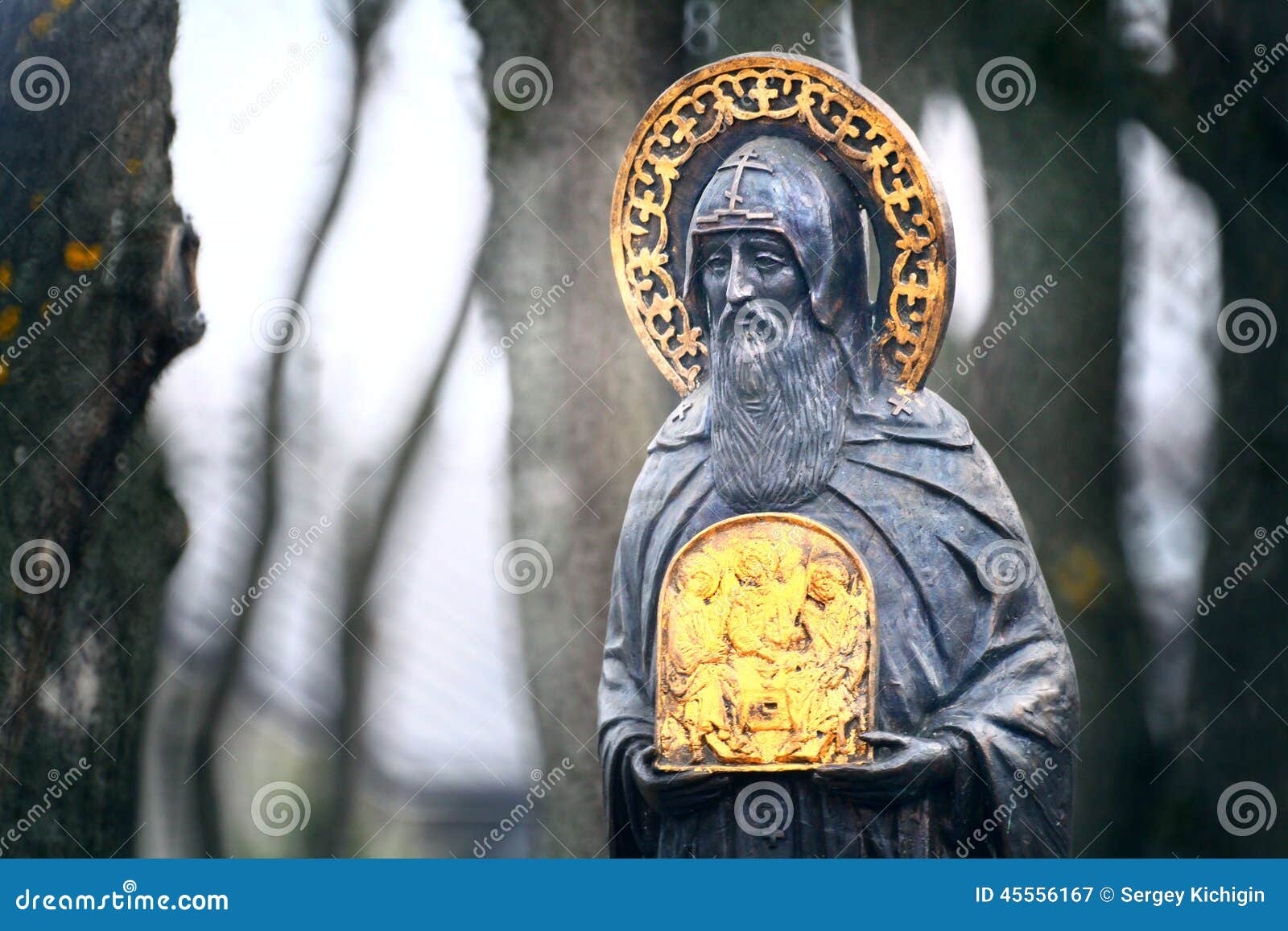 Monument Holy Man with an Icon Stock Image - Image of praying, sacred ...