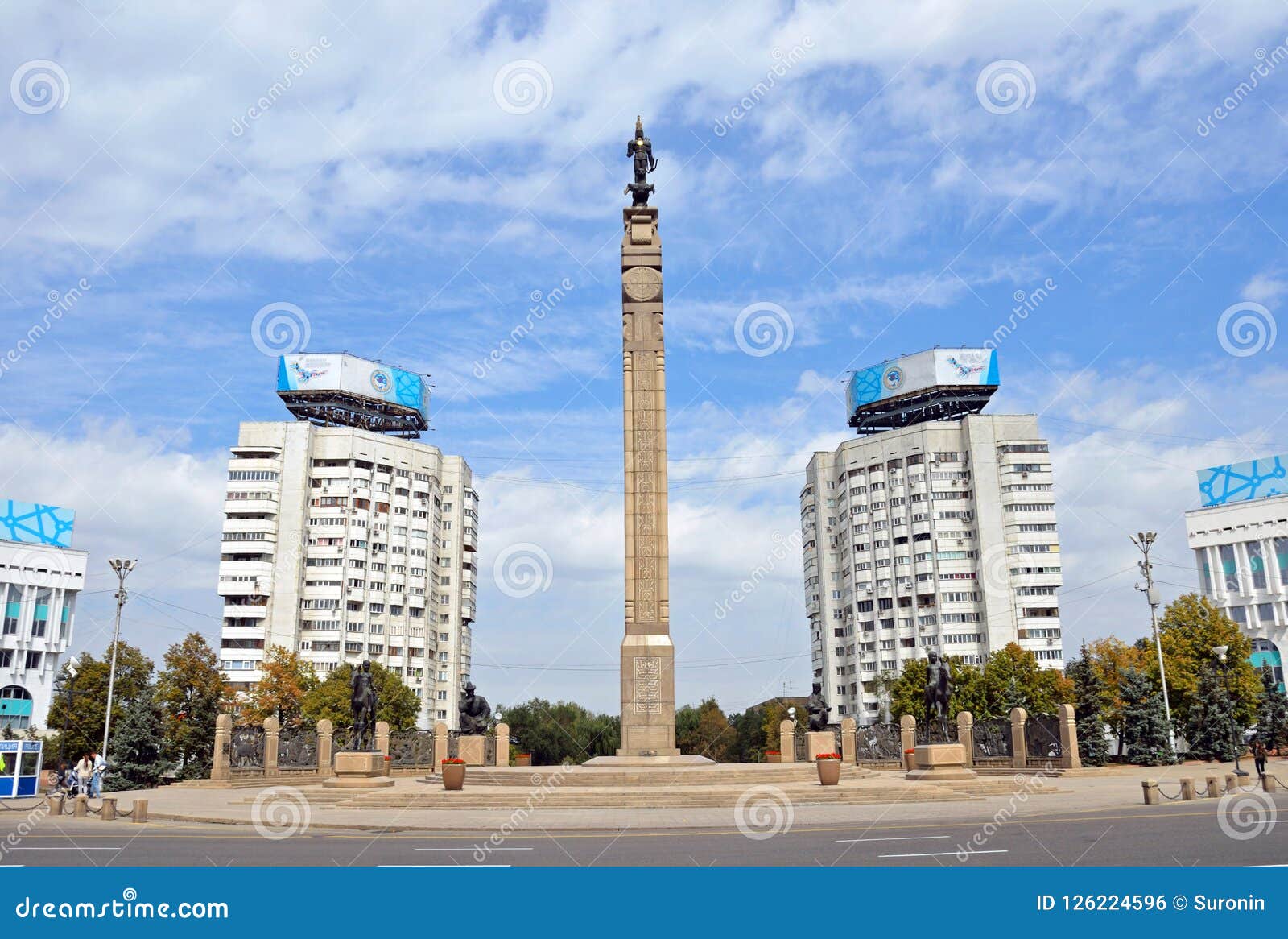 Monument of Independence editorial photo. Image of landmark - 126224596
