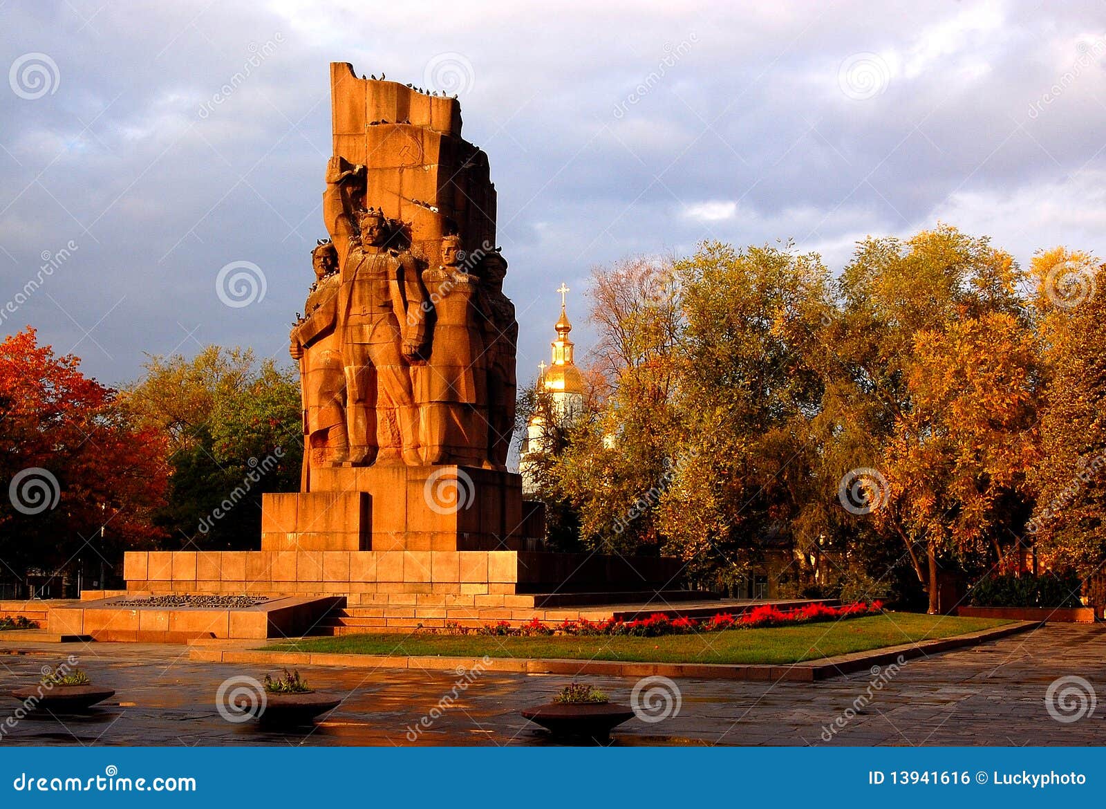Monument Kharkov, Ukraine stock photo. Image of european - 13941616