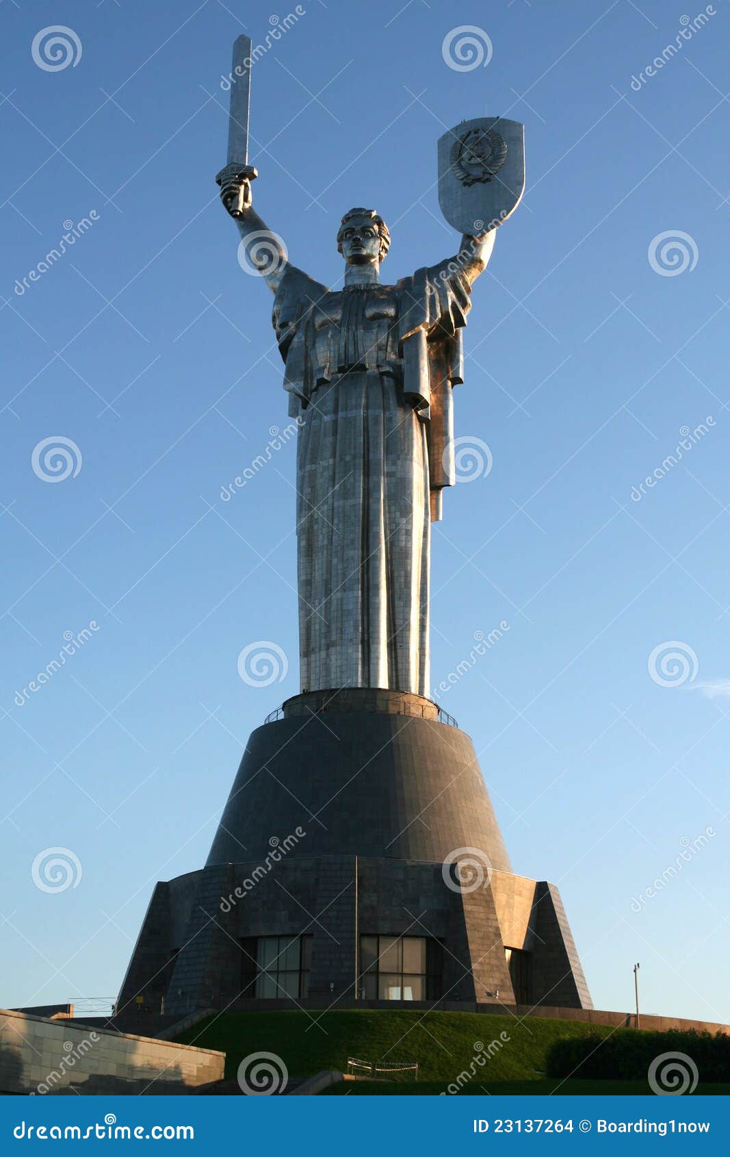 Monument in Kiev / Ukraine stock photo. Image of kiev - 23137264