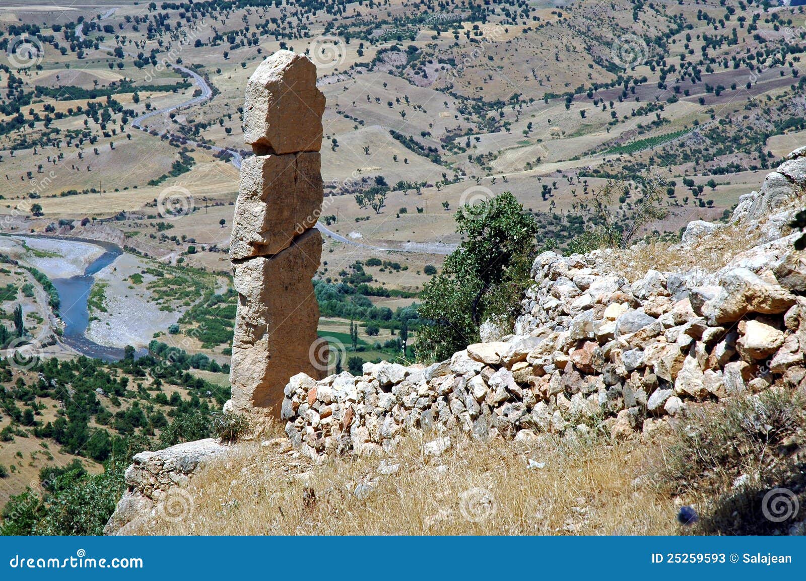 Monument in Northern Kurdistan Stock Image - Image of nature, middle ...