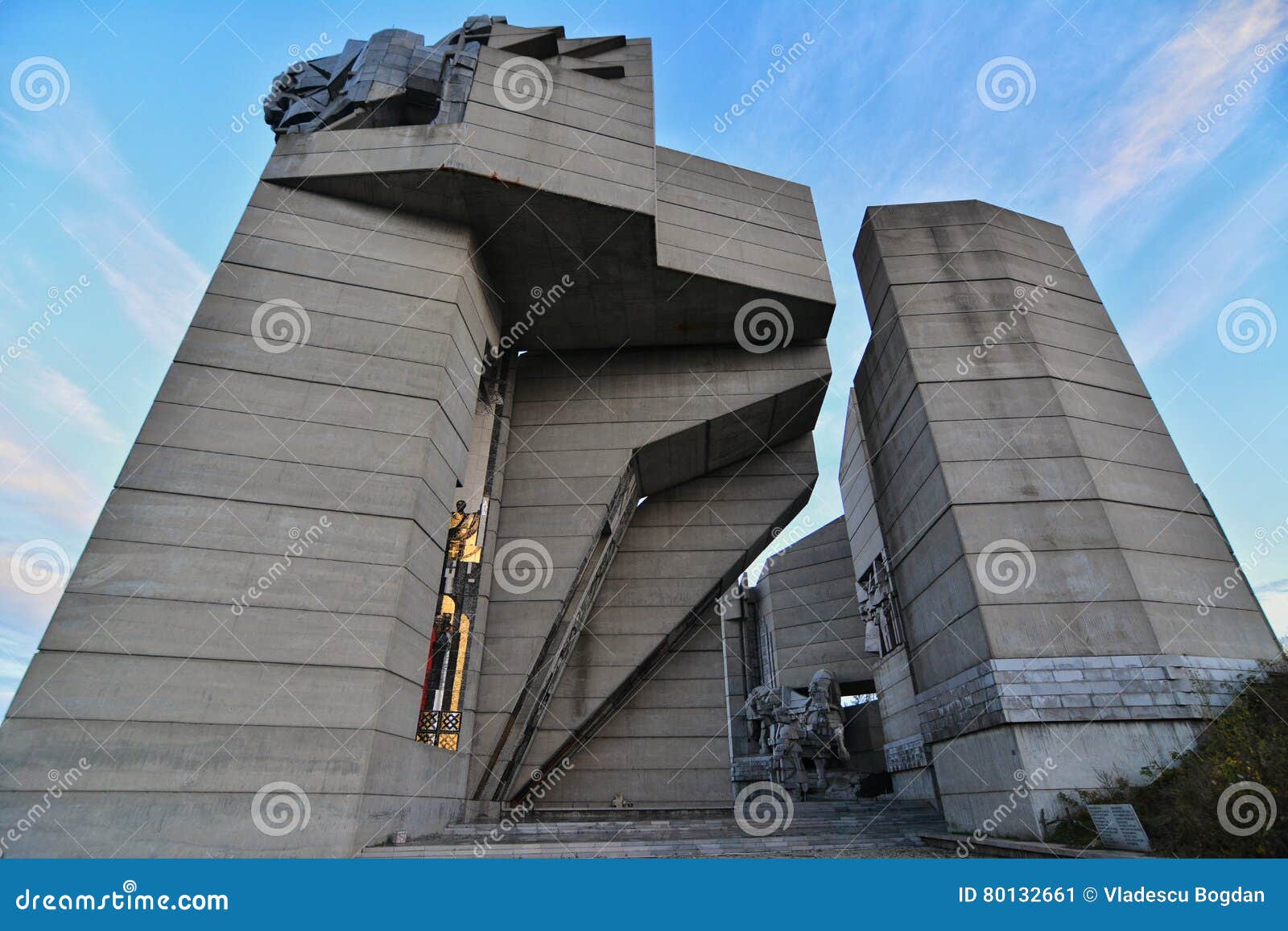 Monument of Shumen, Bulgaria Editorial Photo - Image of history, shumen ...