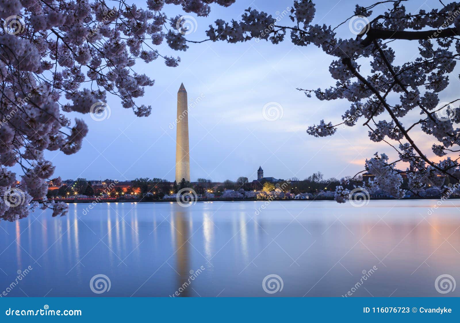 Washington DC Tidal Basin Monument Stock Image - Image of spring ...