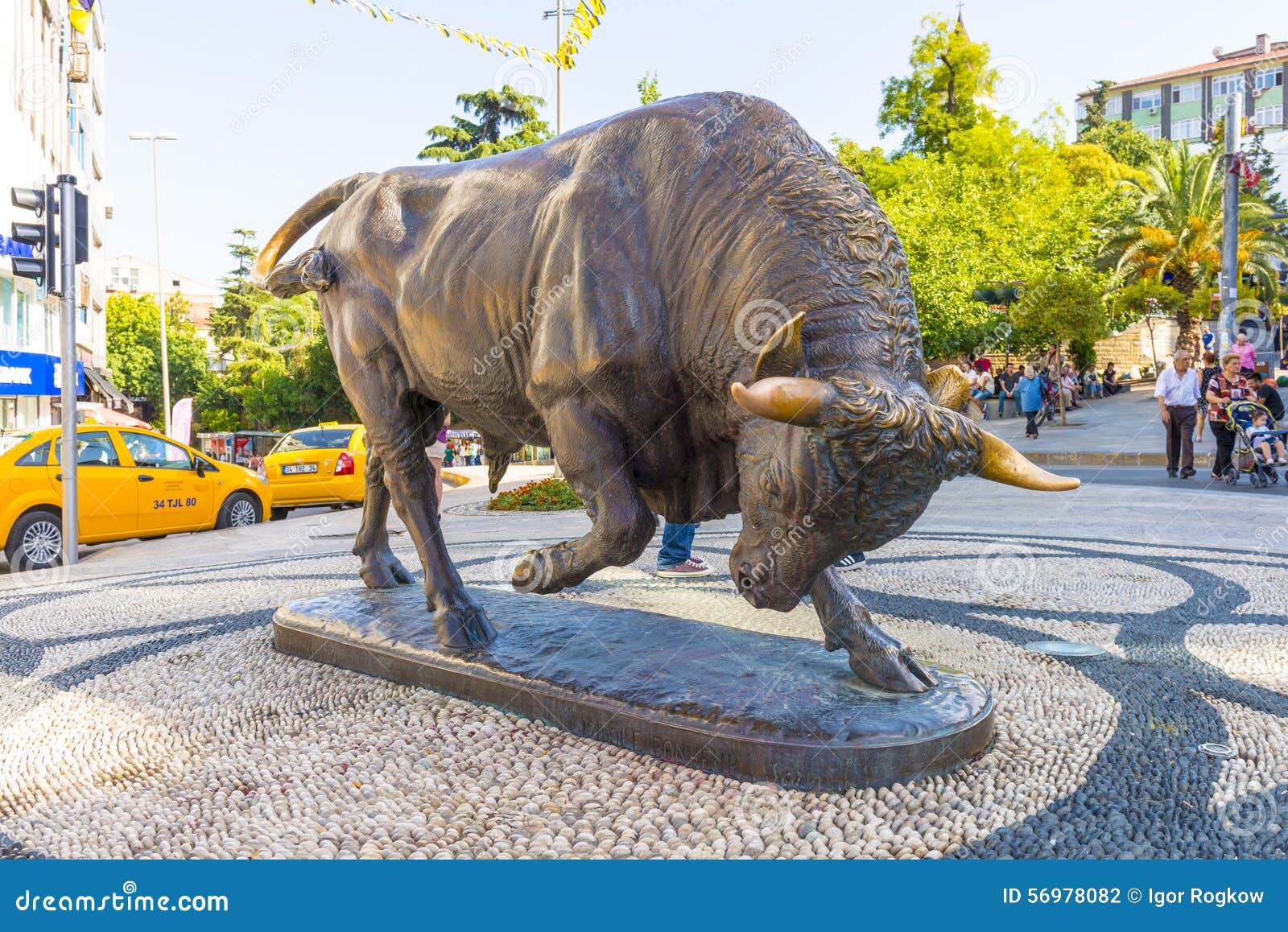 Monument To the Bull in Istanbul, Editorial Photography - Image of bull ...