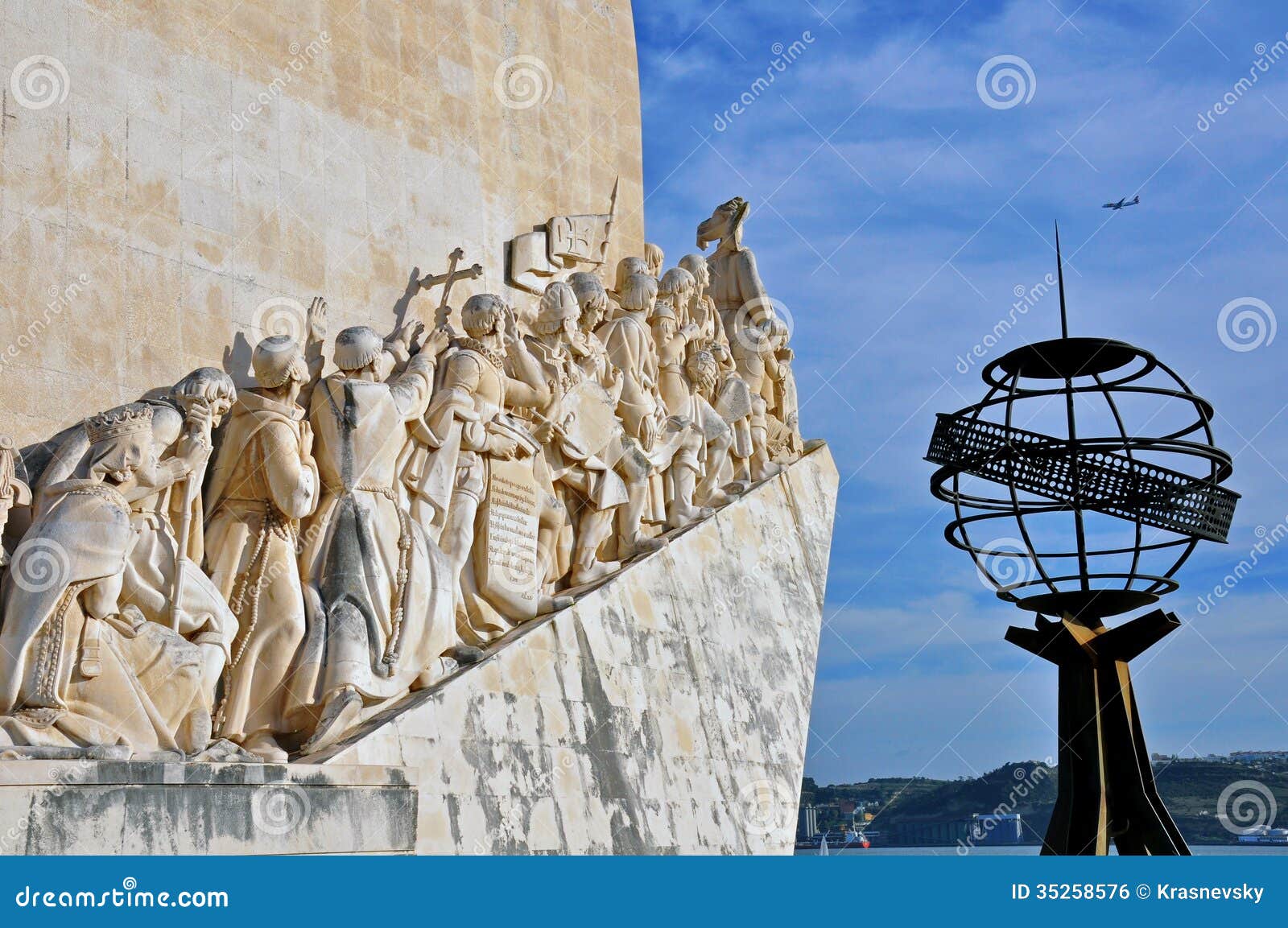 Monument To the Discoveries, Lisbon Editorial Photo - Image of caravel ...