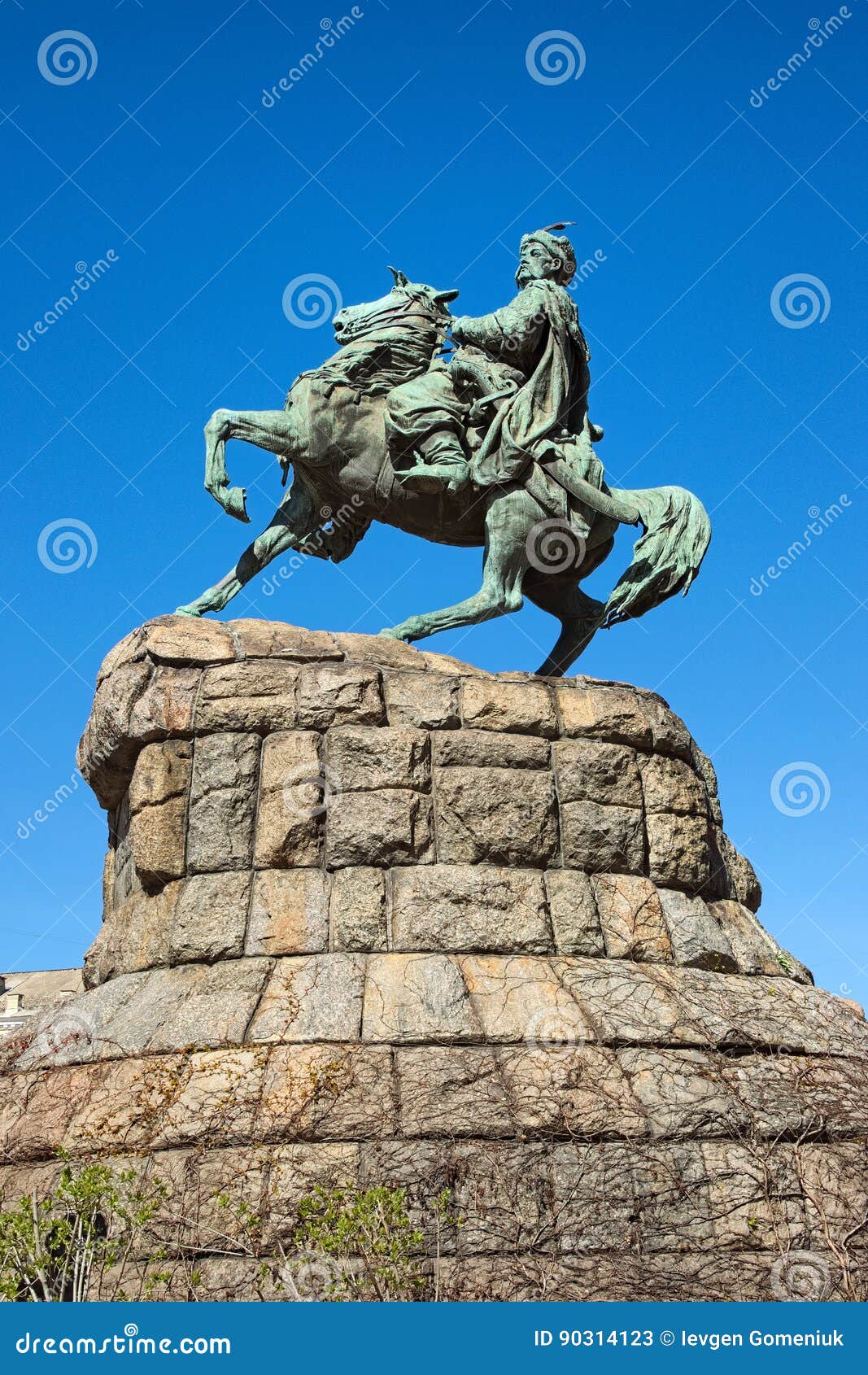 Monument To Famous Ukrainian Hetman Bogdan Khmelnitsky on Sofia Square ...