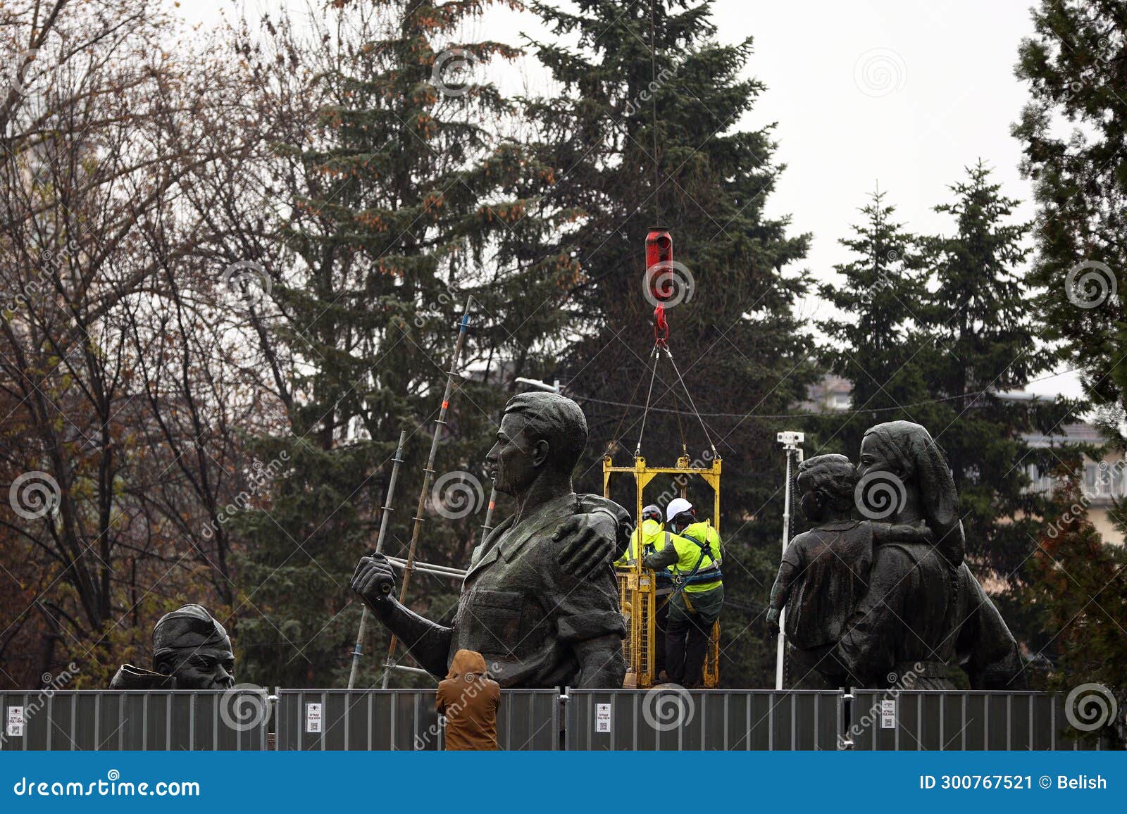 Monument To the Soviet Army in Sofia, Bulgaria Editorial Photo - Image ...
