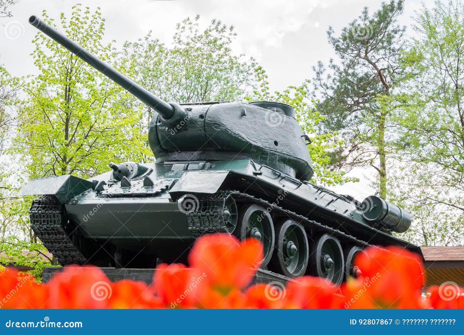 Monument to tank T34 stock image. Image of veteran, caterpillar - 92807867
