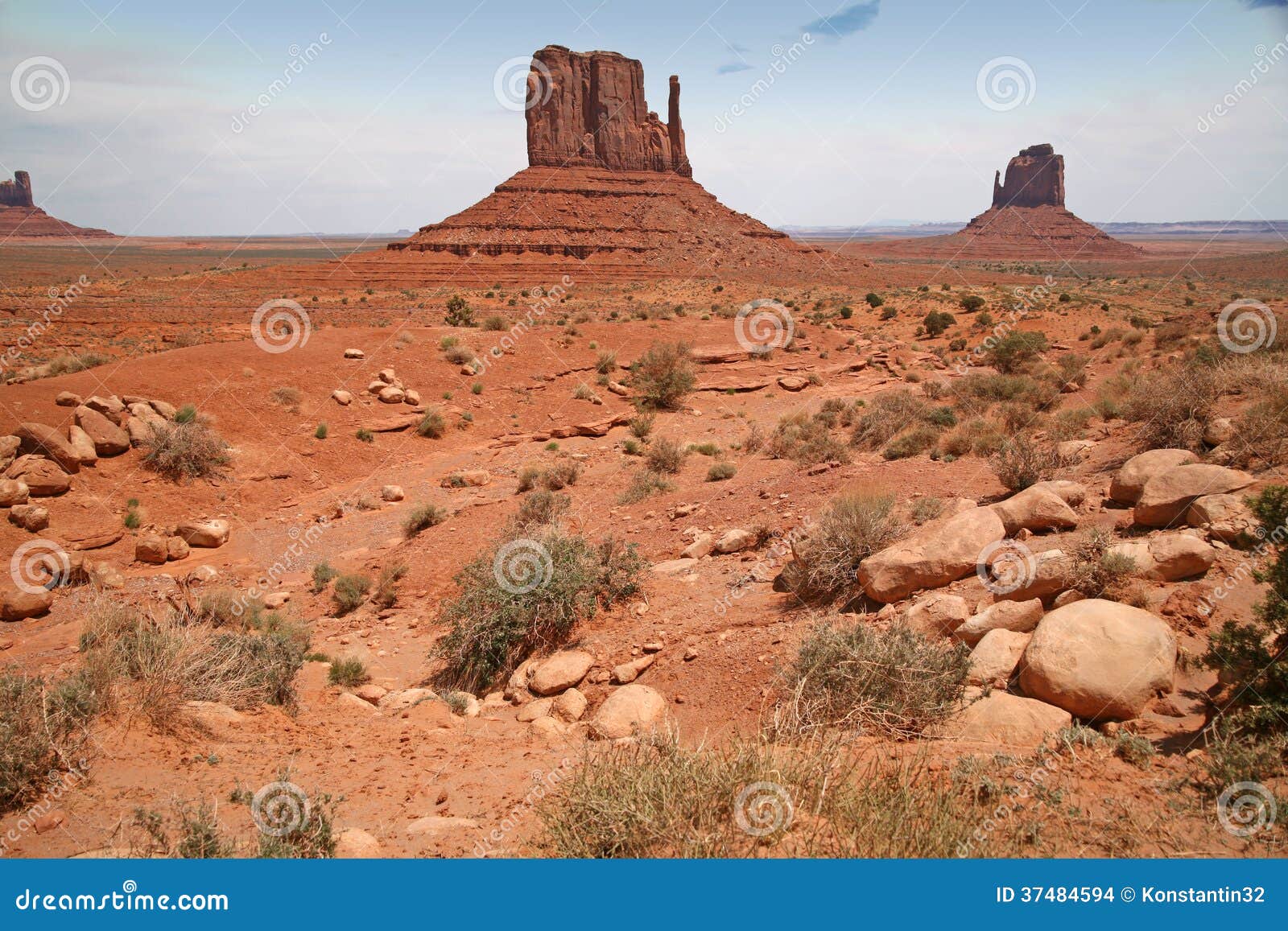 Monument Valley, Desert Canyon in Utah, USA Stock Photo - Image of ...