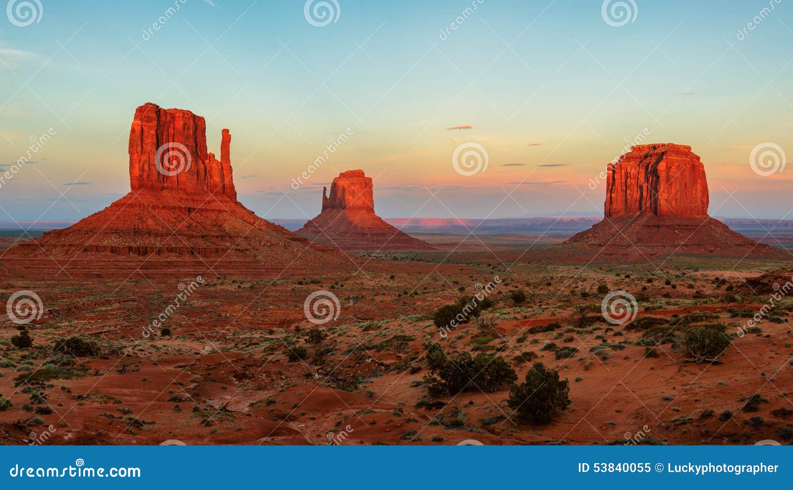 Monument Valley at Sunset, Utah, USA Stock Image - Image of dawn, park ...