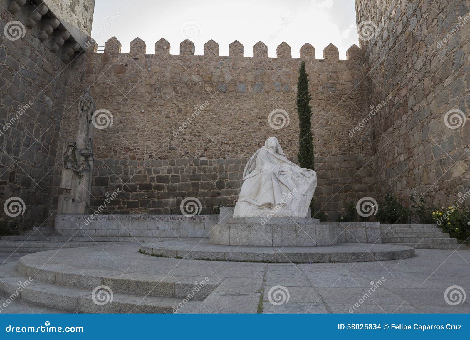 Monument Van Heilige Teresa Van Avila, Avila Stock Foto - Image of ...