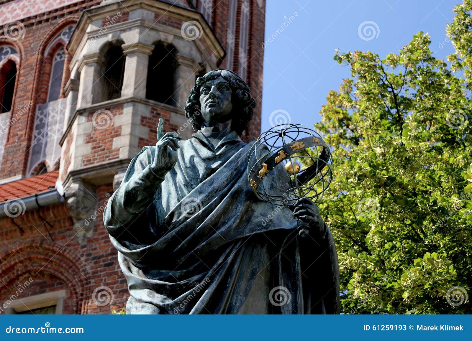 Monument Von Kopernikus in Torun Stockbild - Bild von polen, haupt ...