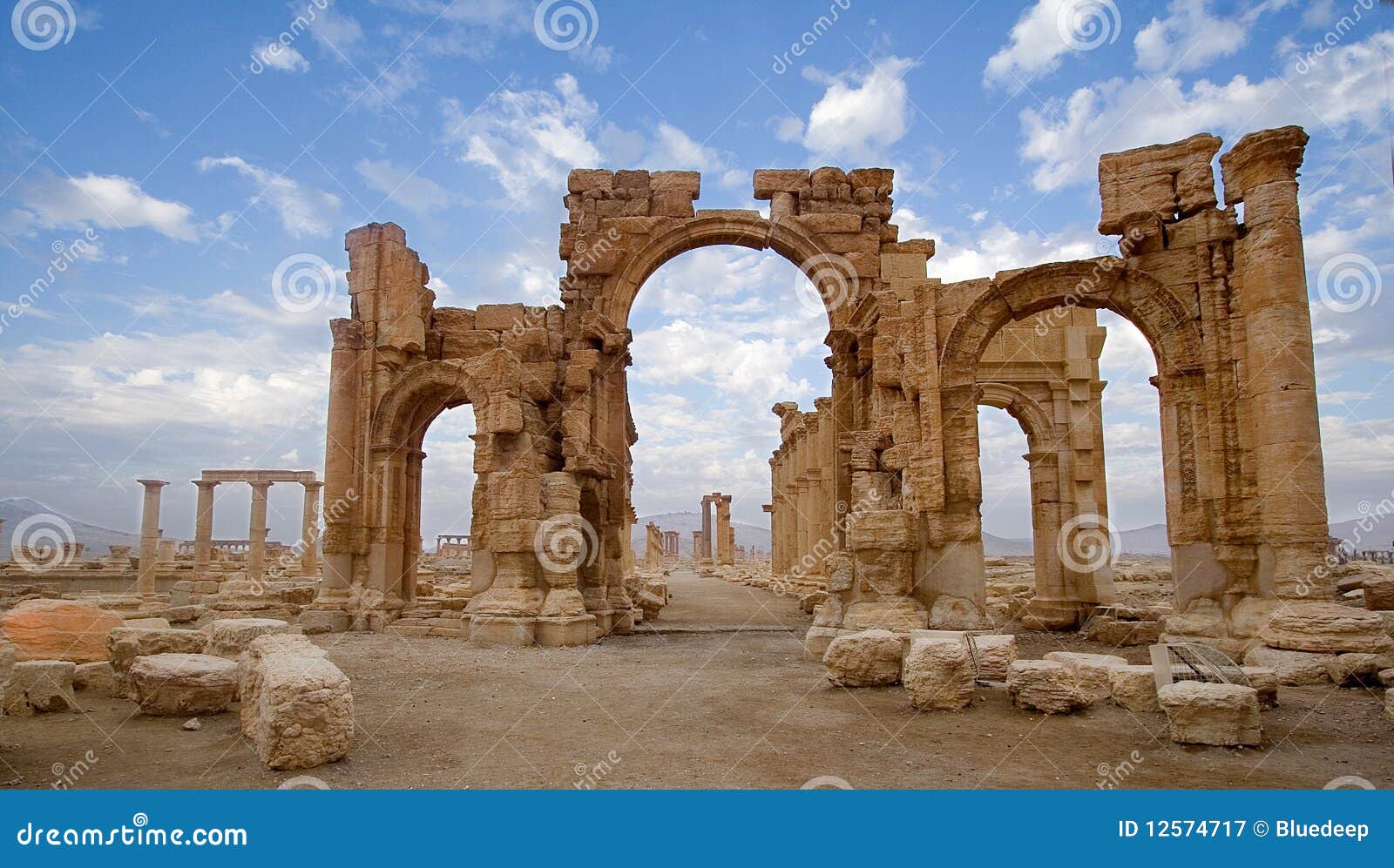 The Monumental Arch of Palmyra Stock Image - Image of building ...