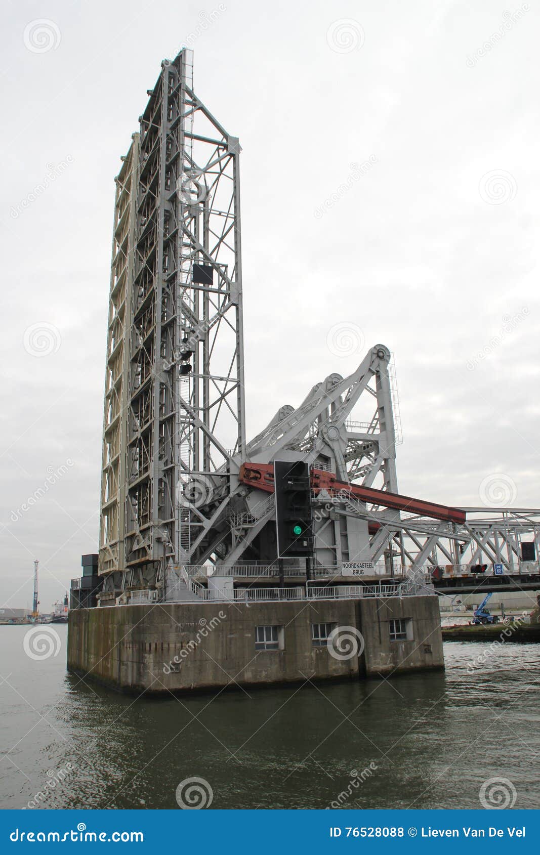 Monumental Drawbridge Upright Stock Photo - Image of connexion, docks ...