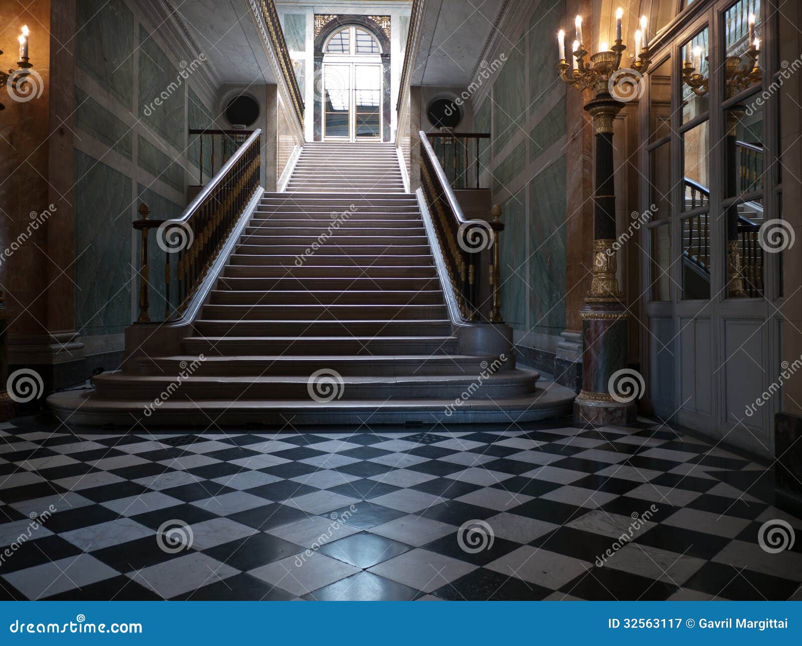 Monumental Trappa I En Slott Fotografering för Bildbyråer - Bild av ...