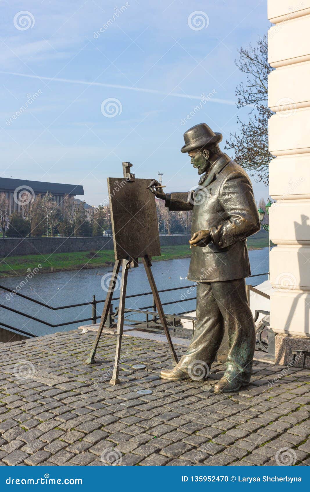 Monumento Al Artista Con El Caballete Imagen editorial - Imagen de ...