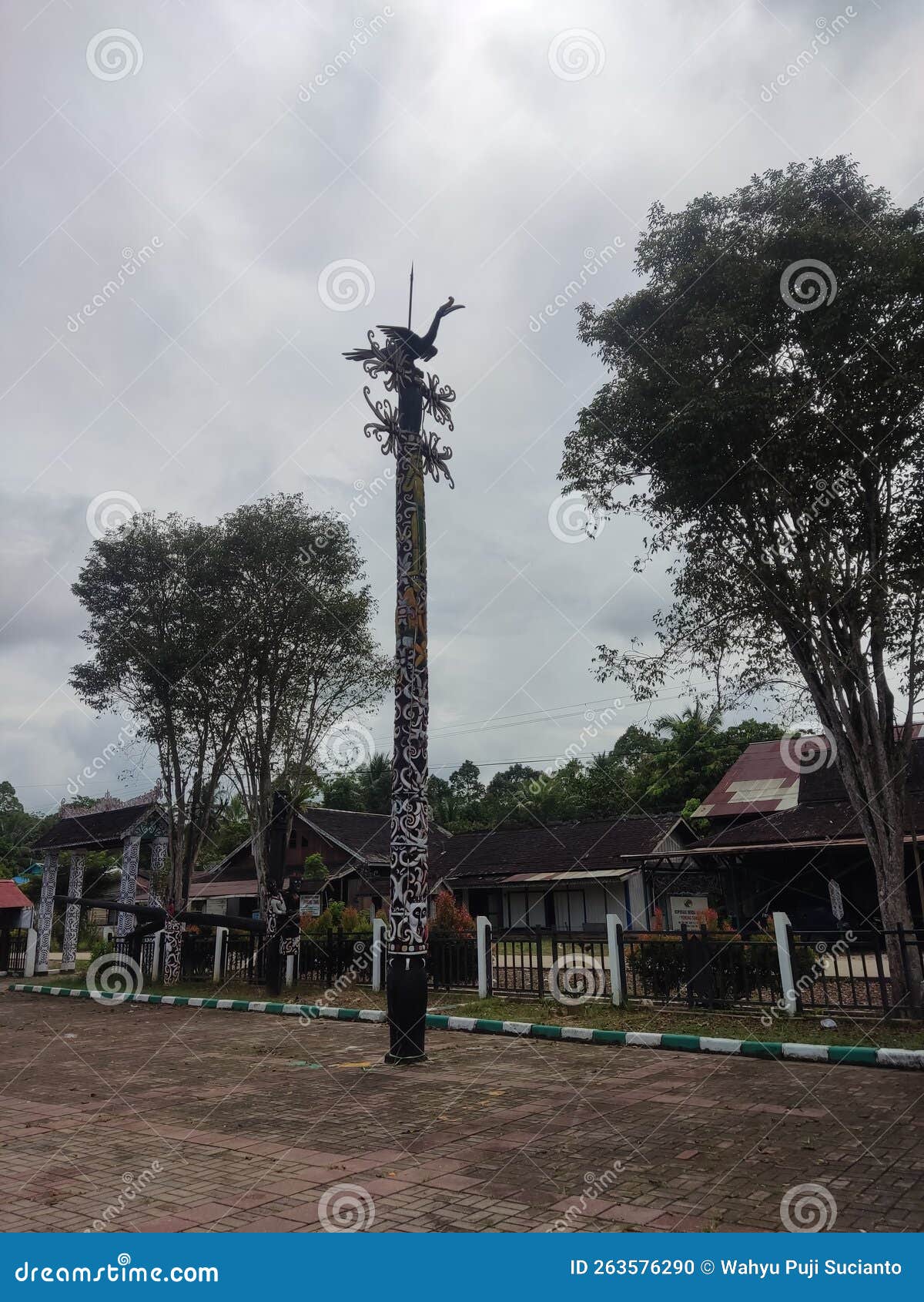 Monumento Al Pueblo De Pampang Foto de archivo - Imagen de canal ...